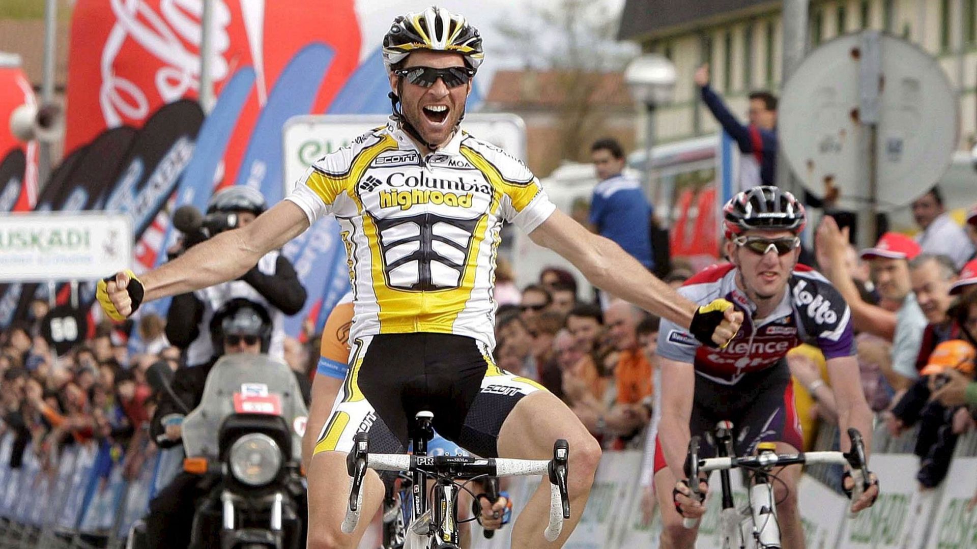 Albasini règle Cancellara au sprint - RTBF Actus