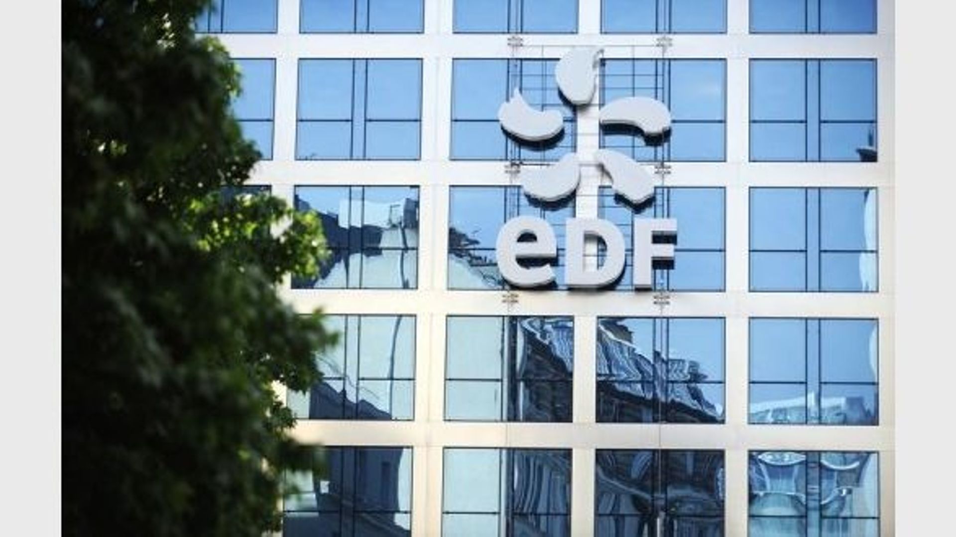 EDF émet pour un milliard de livres d'obligations à 40 ans - RTBF Actus
