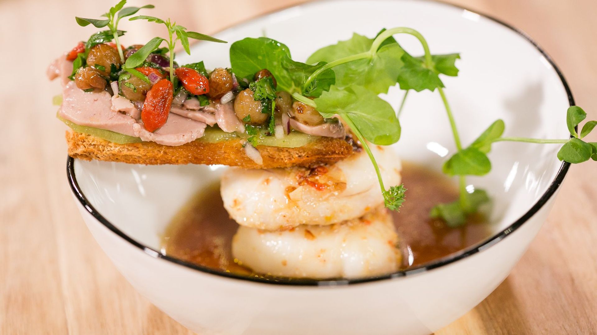 TUTO : bouillon Dashi, joue de lotte, foie de morue et super condiments ...