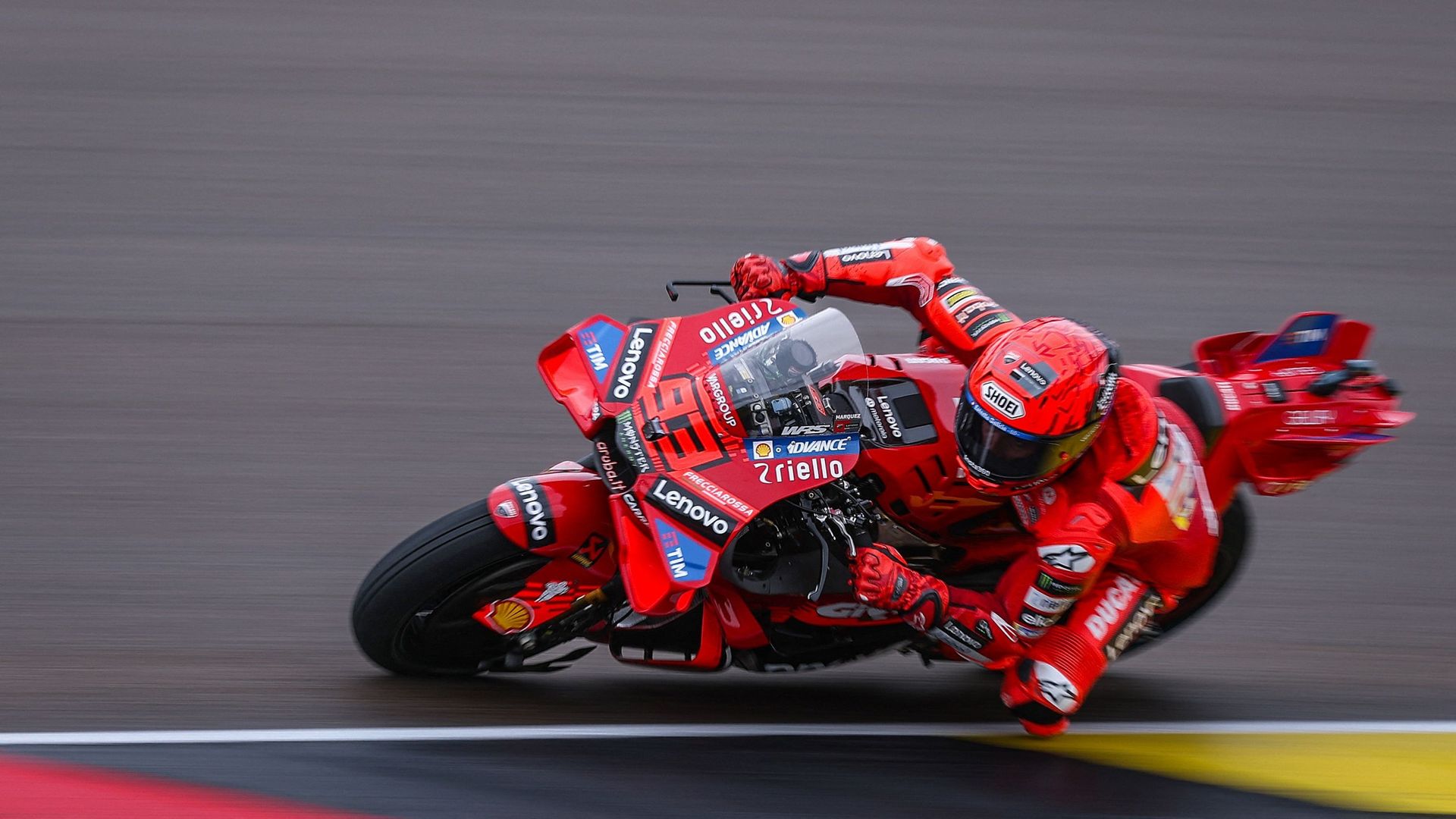 MotoGP : Marc Marquez survole le sprint du GP d'Aragon, Baltus en première ligne en Moto2 - RTBF ...