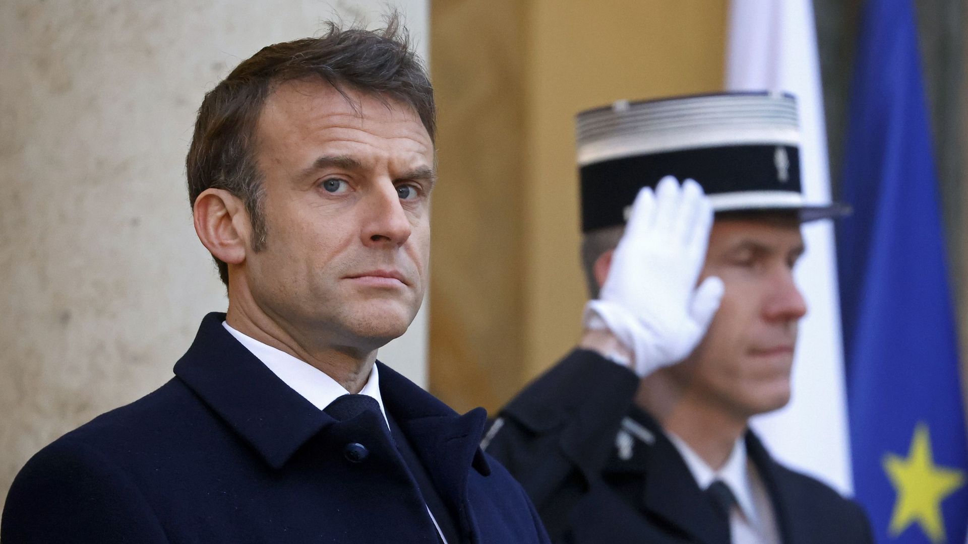 Une motion de destitution sera déposée à l’encontre d’Emmanuel Macron ...