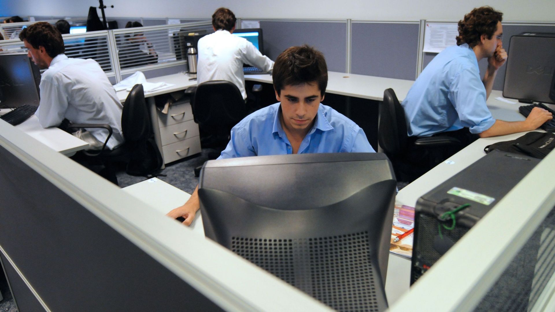 Les jeunes préfèrent un emploi fixe au changement régulier d'entreprise ...