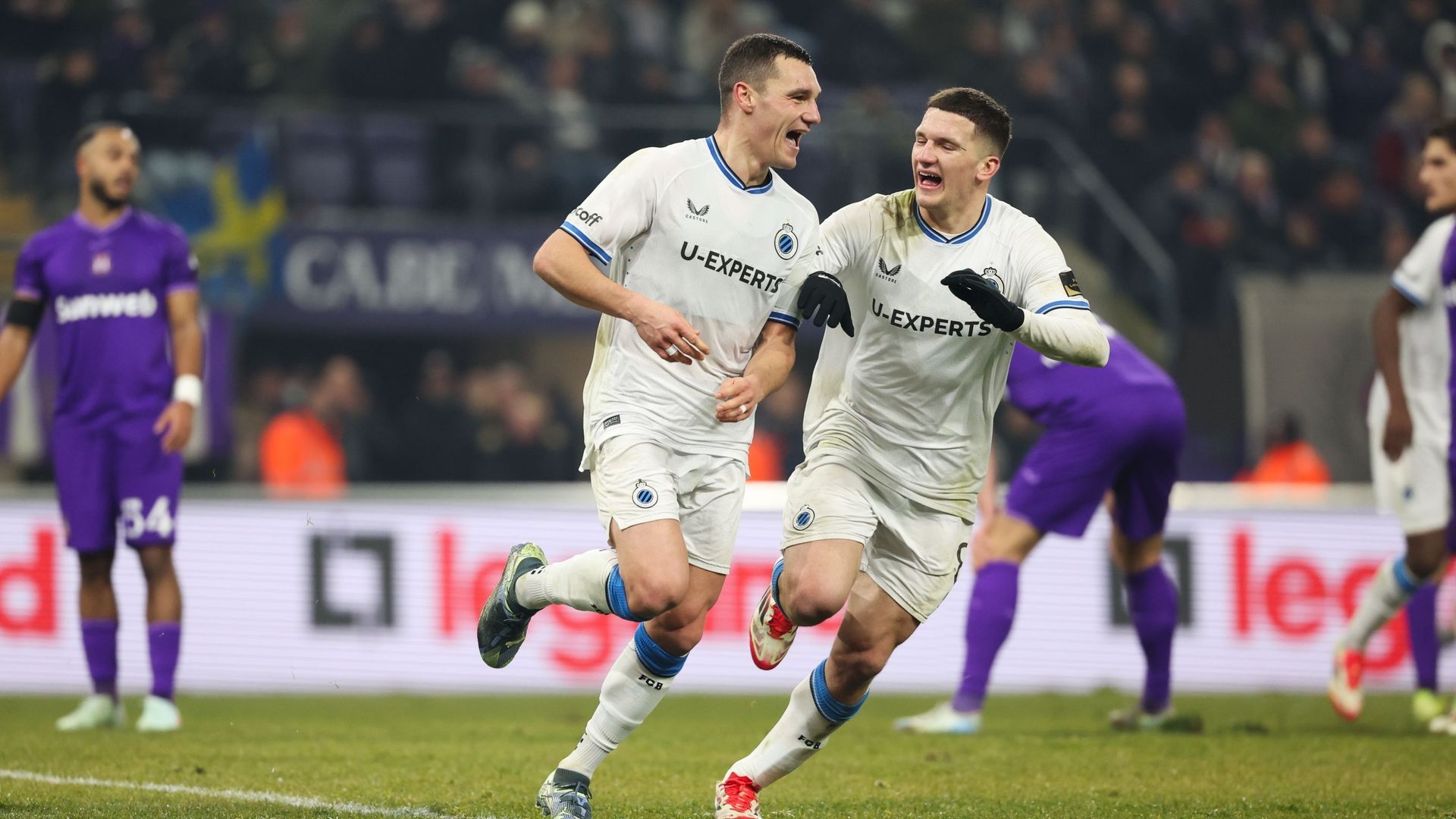 Anderlecht s’écroule lors d’un Topper maîtrisé avec brio par le Club ...