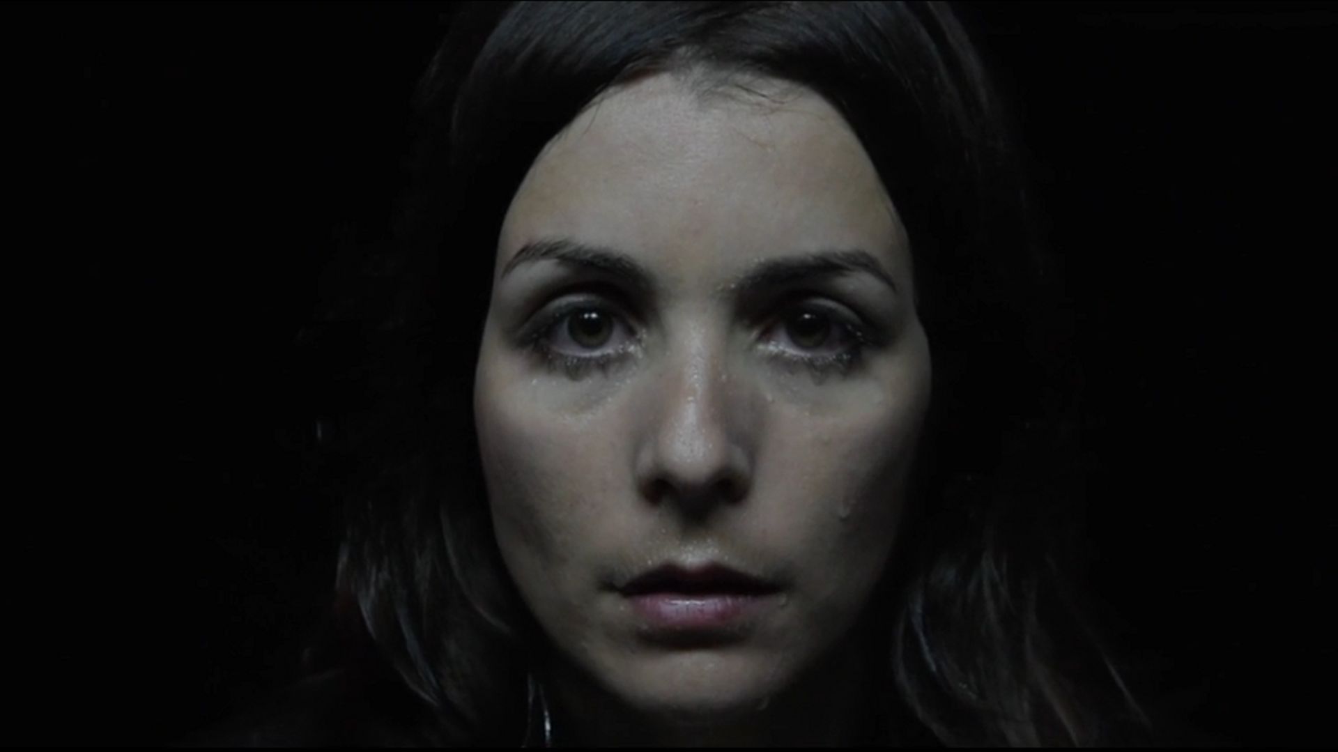 'Apatride' : la danse contre l'effroi - RTBF Actus