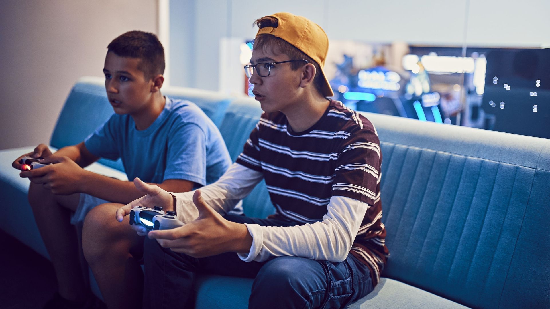 Quel impact a le jeu vidéo sur la vie sociale des adolescents ? - RTBF ...