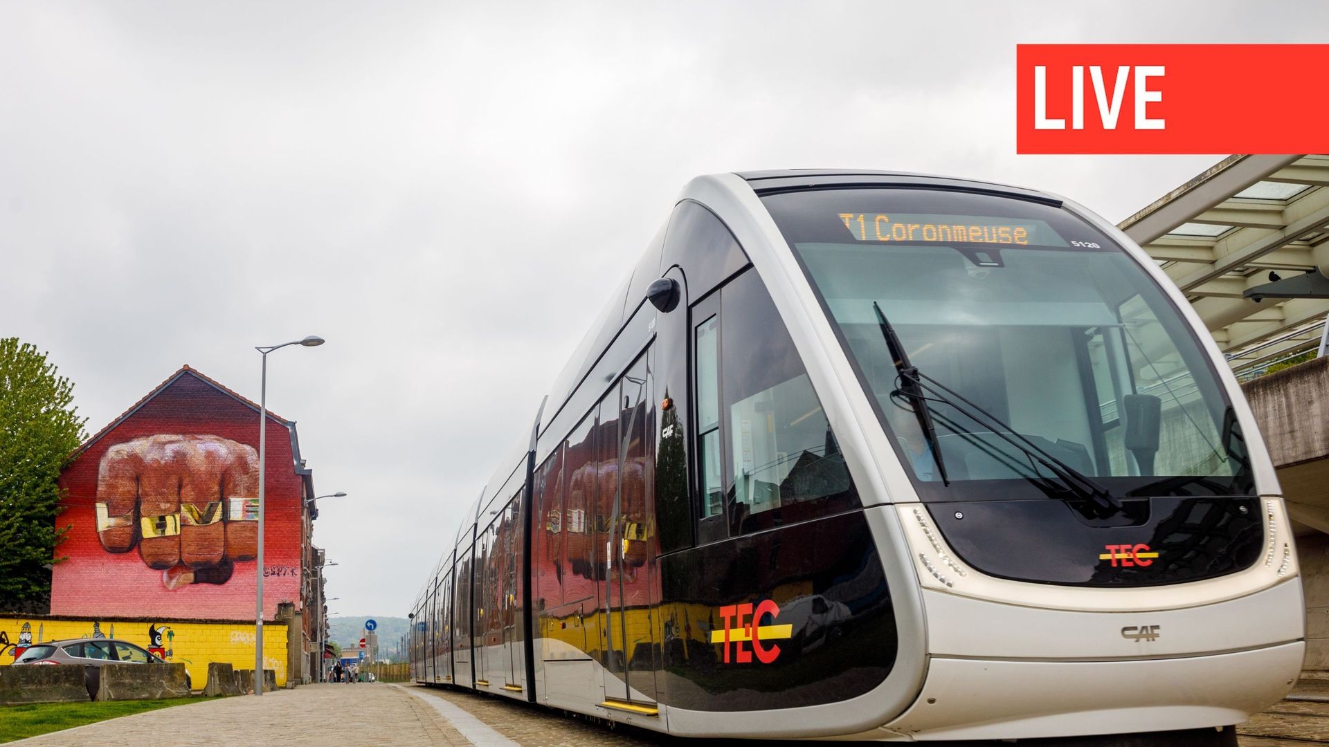 Le tram de Liège est officiellement et joyeusement entré en service ...