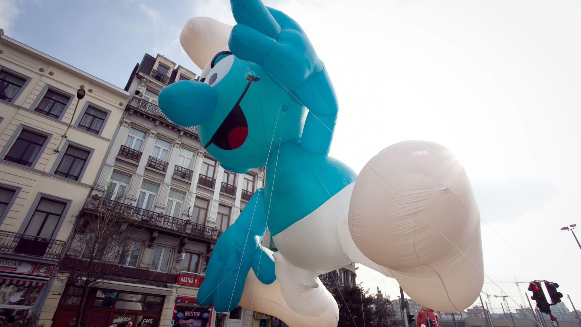 Cinquième festival de la BD: Balloon's Parade et voitures de Tintin ...