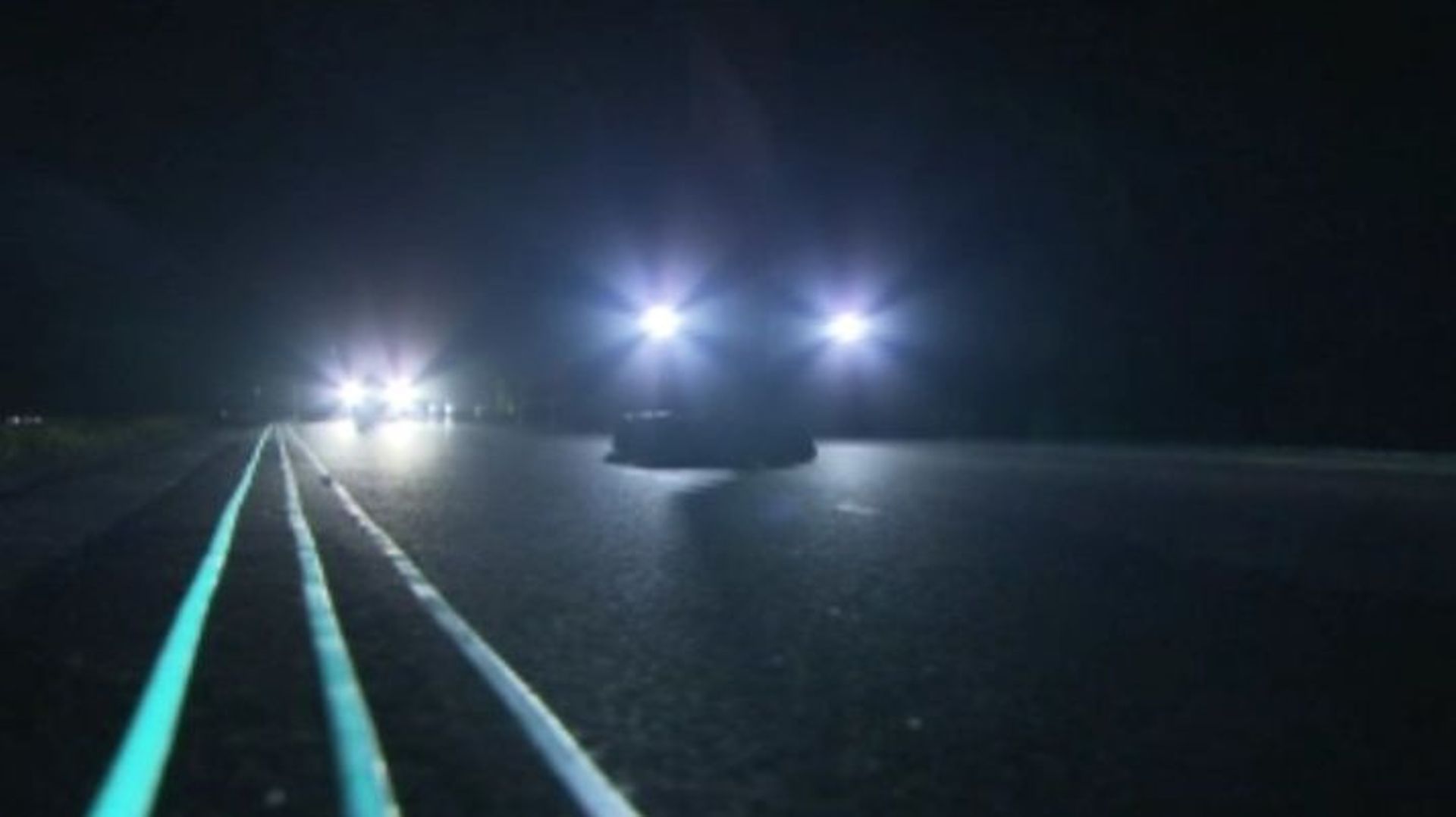 Pays-Bas: l'autoroute 'intelligente' du futur sera-t-elle lumineuse ...