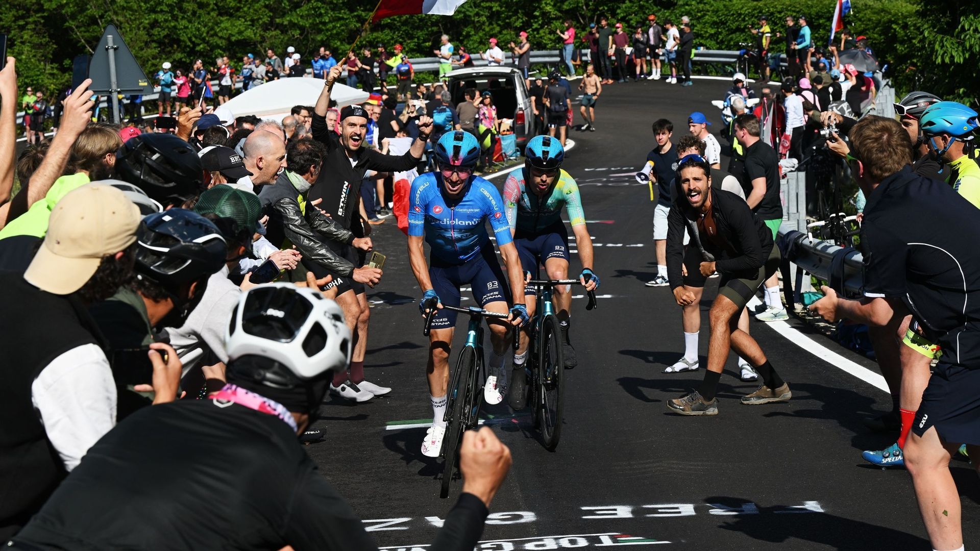 C'est quoi un(e) baraki ? - RTBF Actus