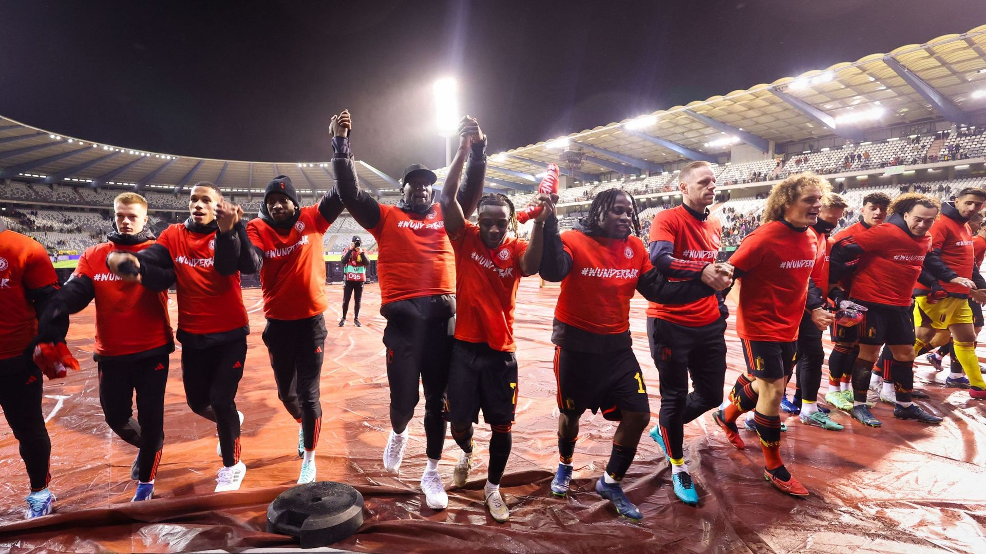 Sélection Diables rouges : Tedesco appelle Hugo Siquet ; Trossard et ...