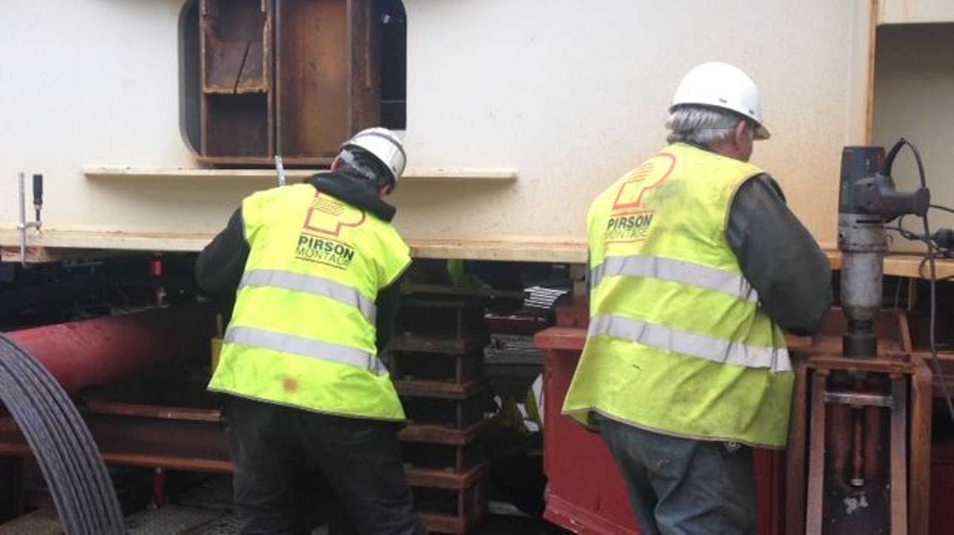 Mons: millimètre par millimètre, la gare se déplace - RTBF Actus