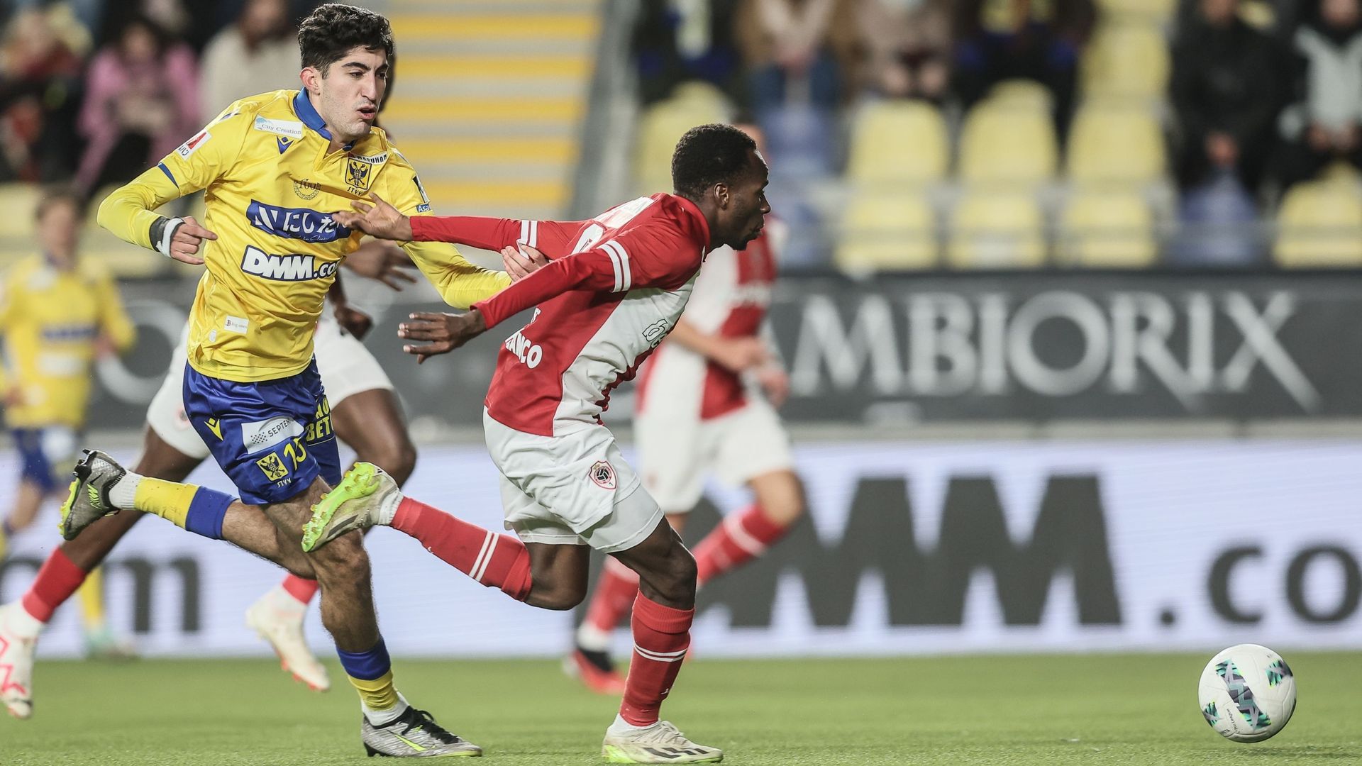 L'Antwerp ramène un point de Saint-Trond et rejoint provisoirement Genk ...