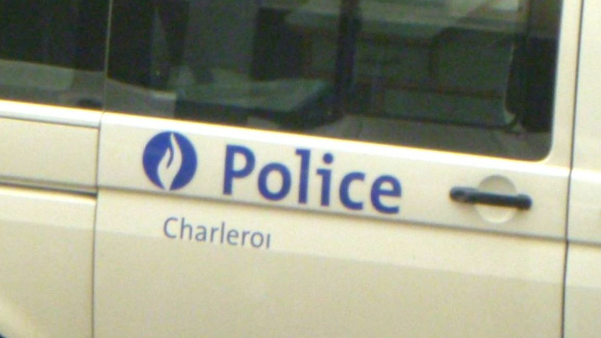 Jumet: deux jeunes interpellés pour avoir foncé sur une voiture de ...