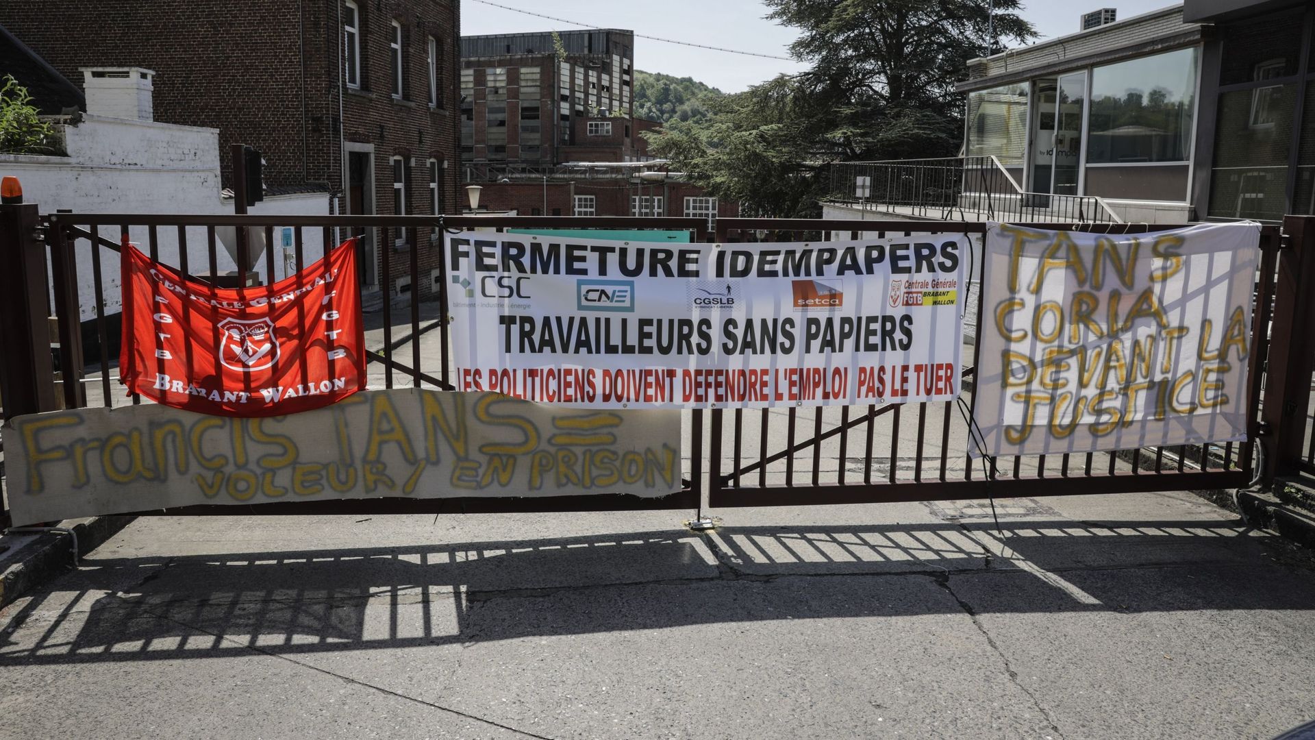 Idem Papers à Ittre: les raisons de la faillite - RTBF Actus