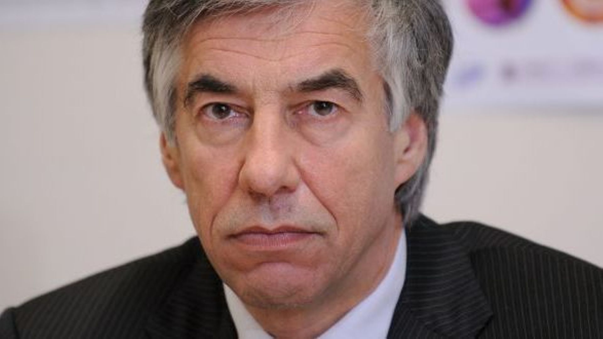 Carl Devlies veut récupérer un milliard auprès des fraudeurs - RTBF Actus