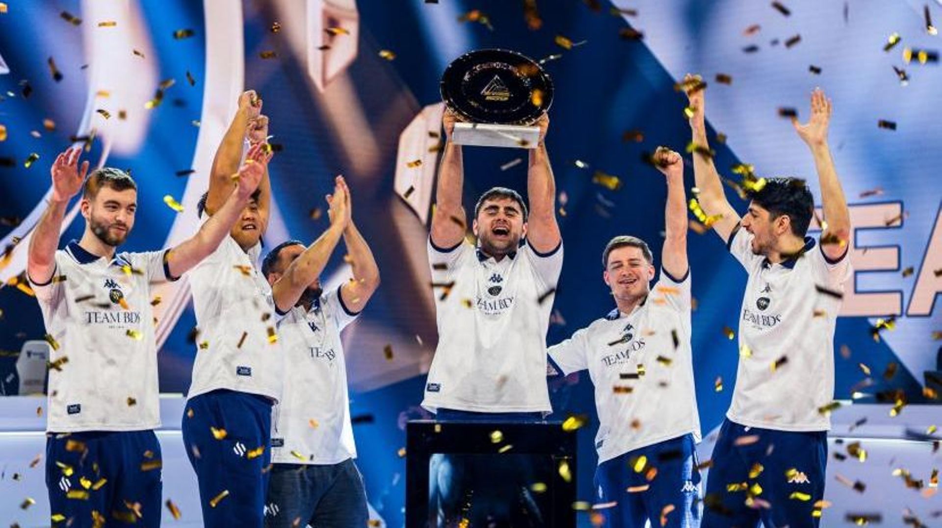 EWC : BDS domine le tournoi Rainbow Six, premier sacre majeur de Alliance sur Apex Legends ...