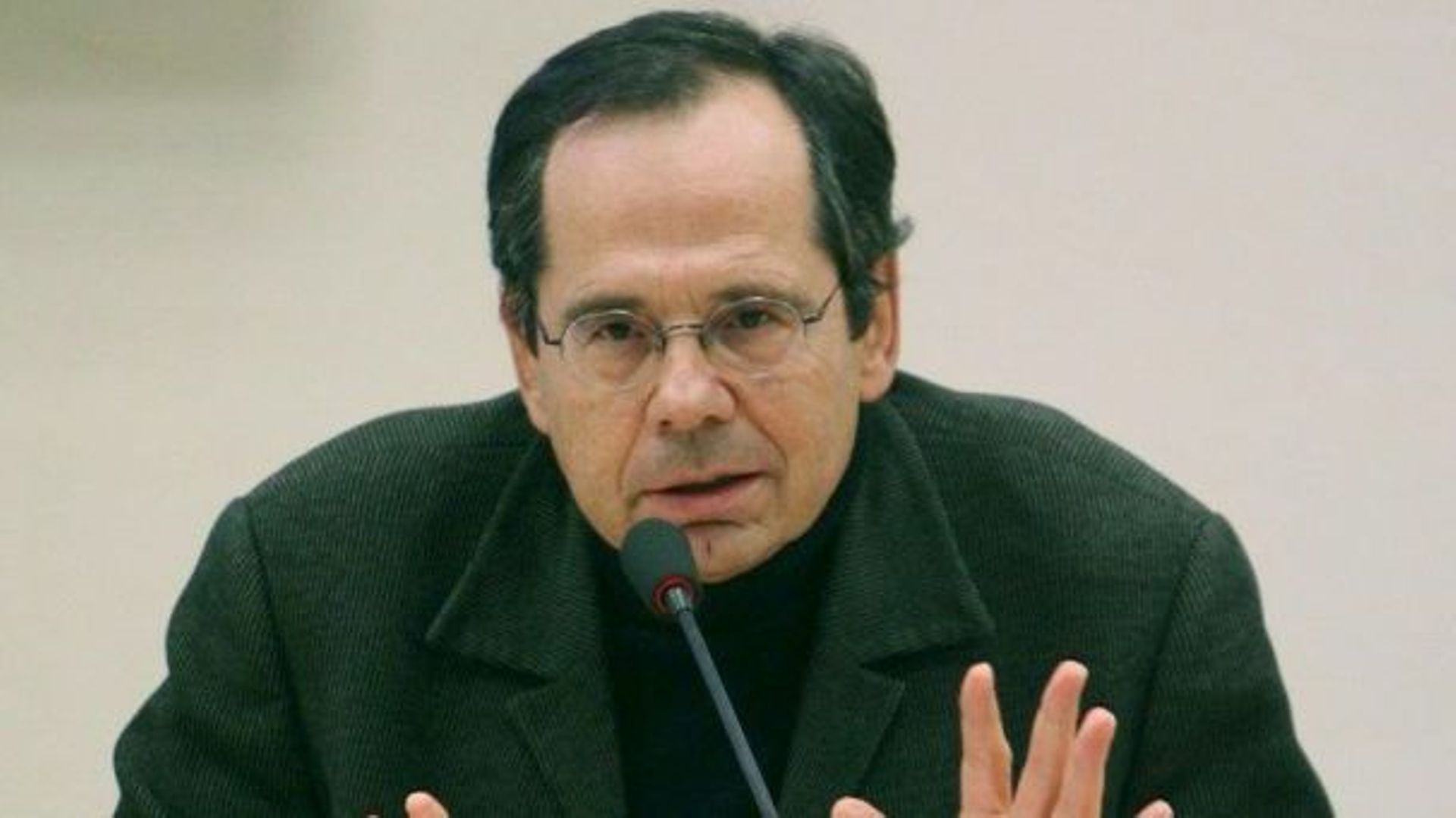 Alain Gresh sur la Libye: 'Un pouvoir aux abois prêt à tout pour se ...