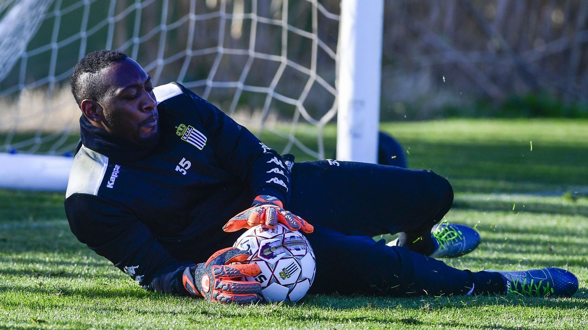 Parfait Mandanda prêté à Hartford Athletic jusqu'en novembre - rtbf.be