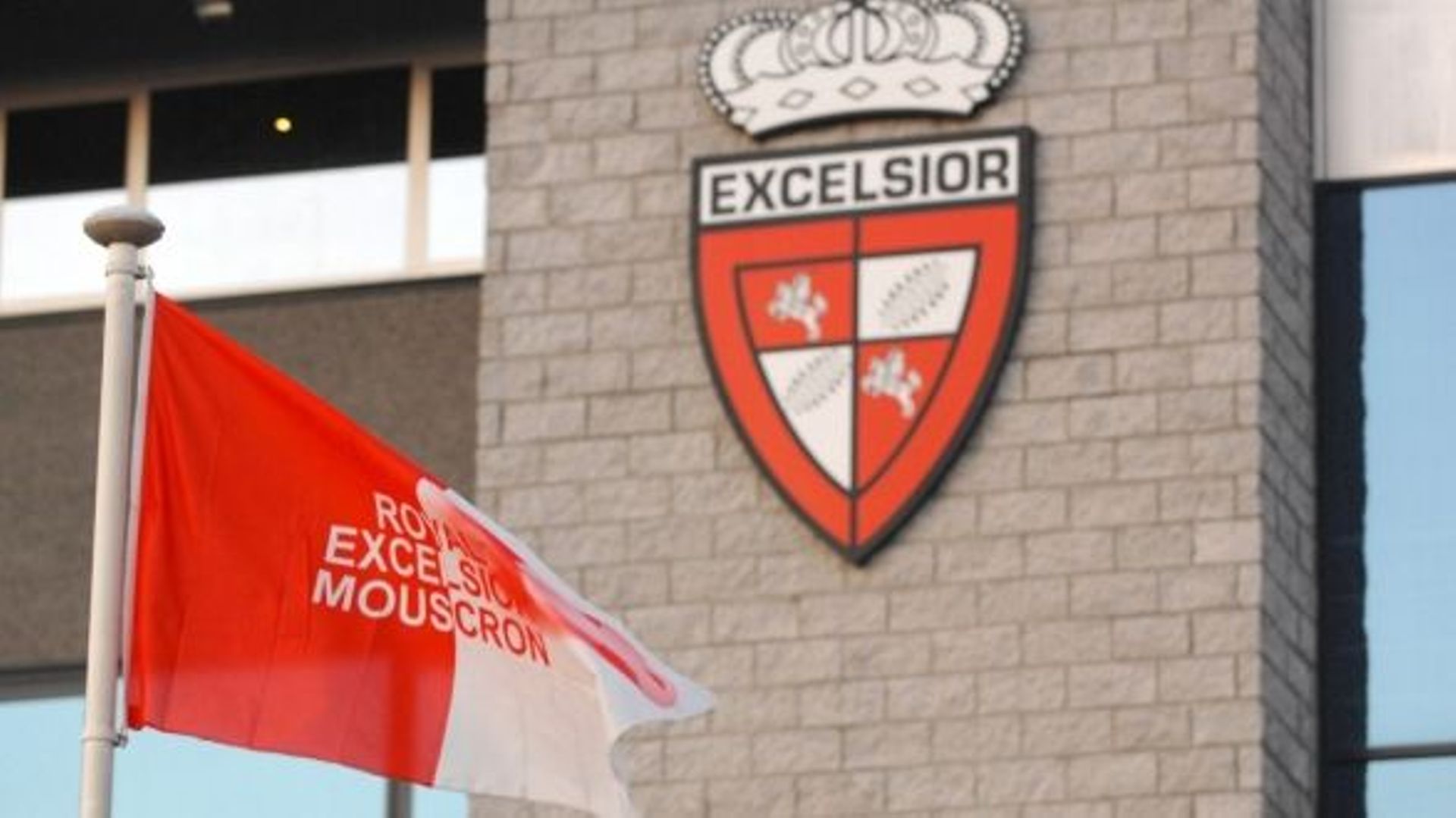 Excelsior Mouscron : ultime sursis ! - RTBF Actus