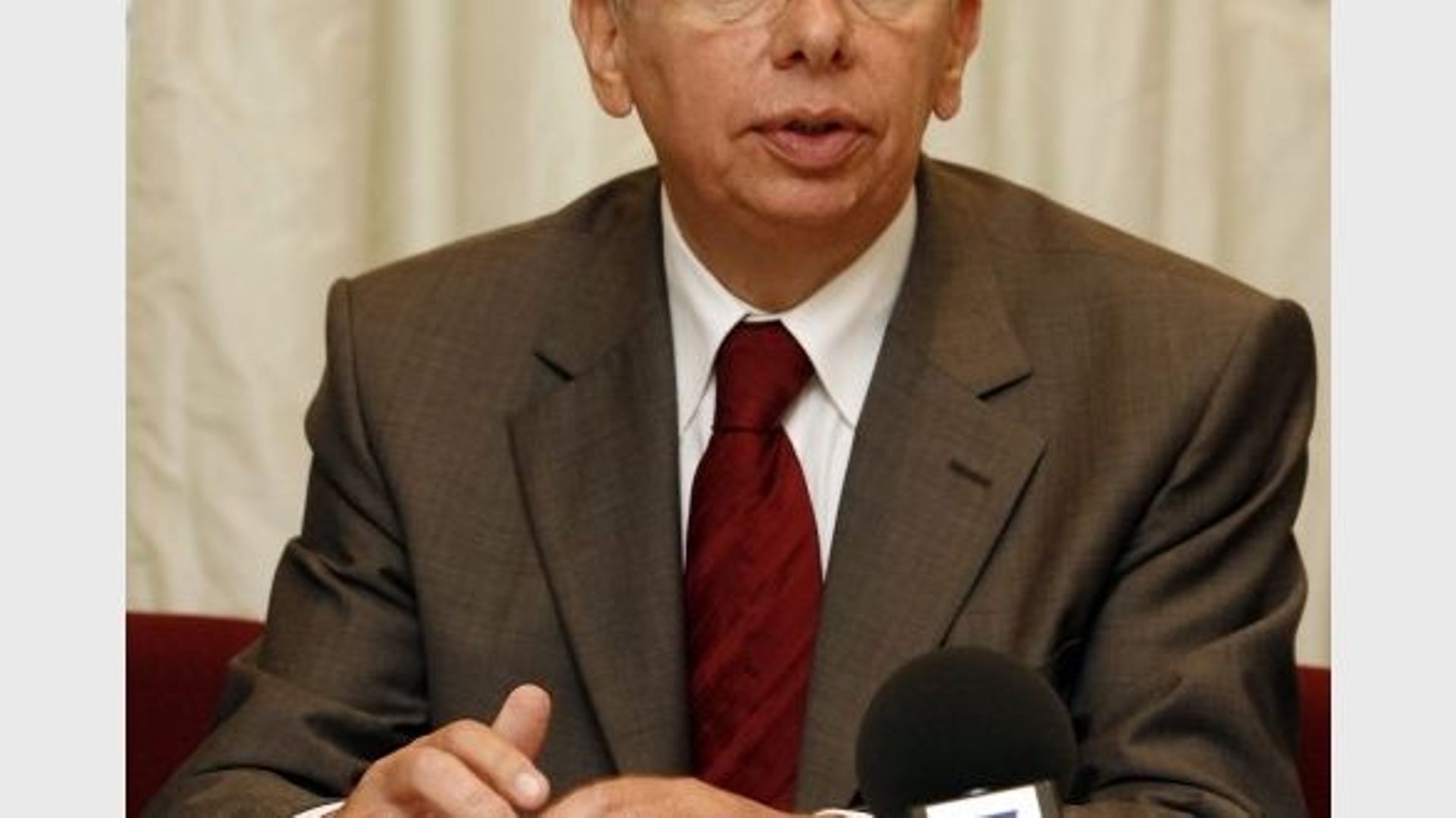 Décret mixité: le MR demande la démission de Christian Dupont