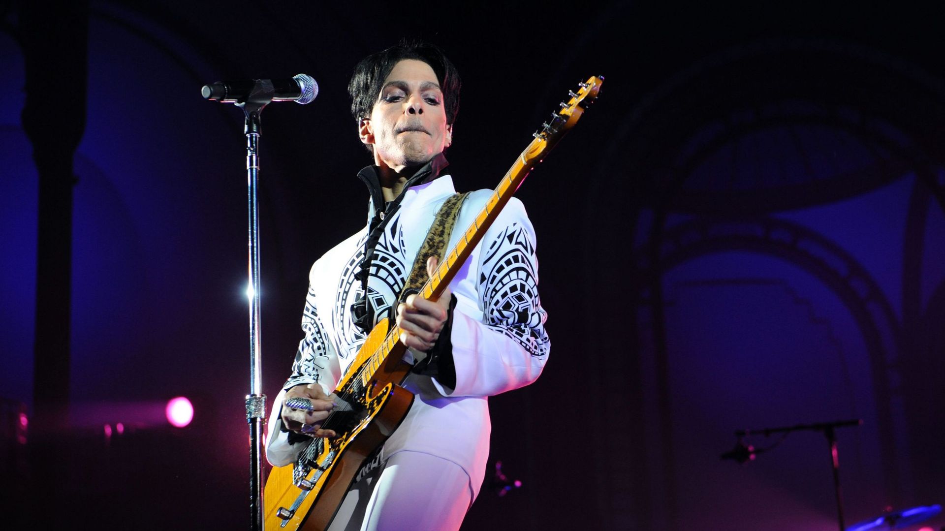 Prince : un acoustique pour les 40 ans de l'album - RTBF Actus