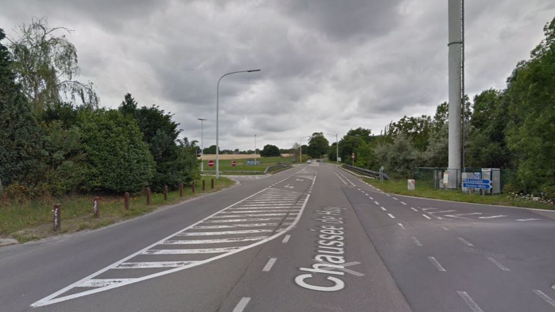 Accident sur la N25: un conducteur décède après avoir heurté le pont de ...