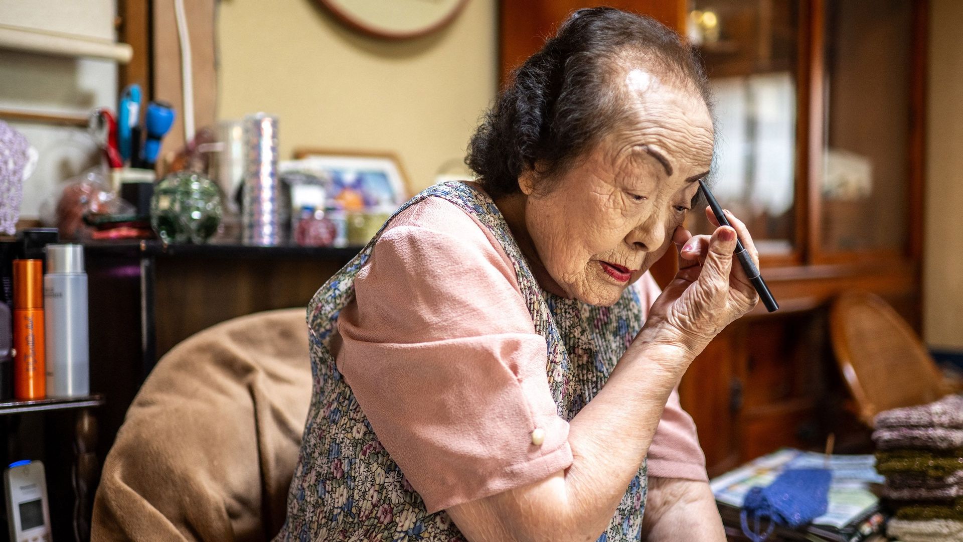 Connaissez-vous Tomoko Horino, la conseillère beauté la plus âgée au ...