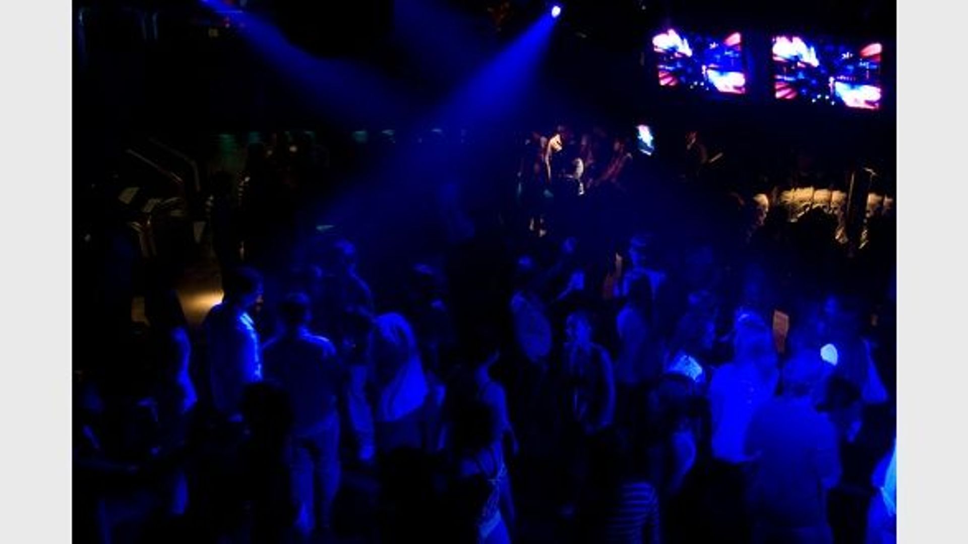 Blaton: le dancing 'Le Cube' va rouvrir - RTBF Actus