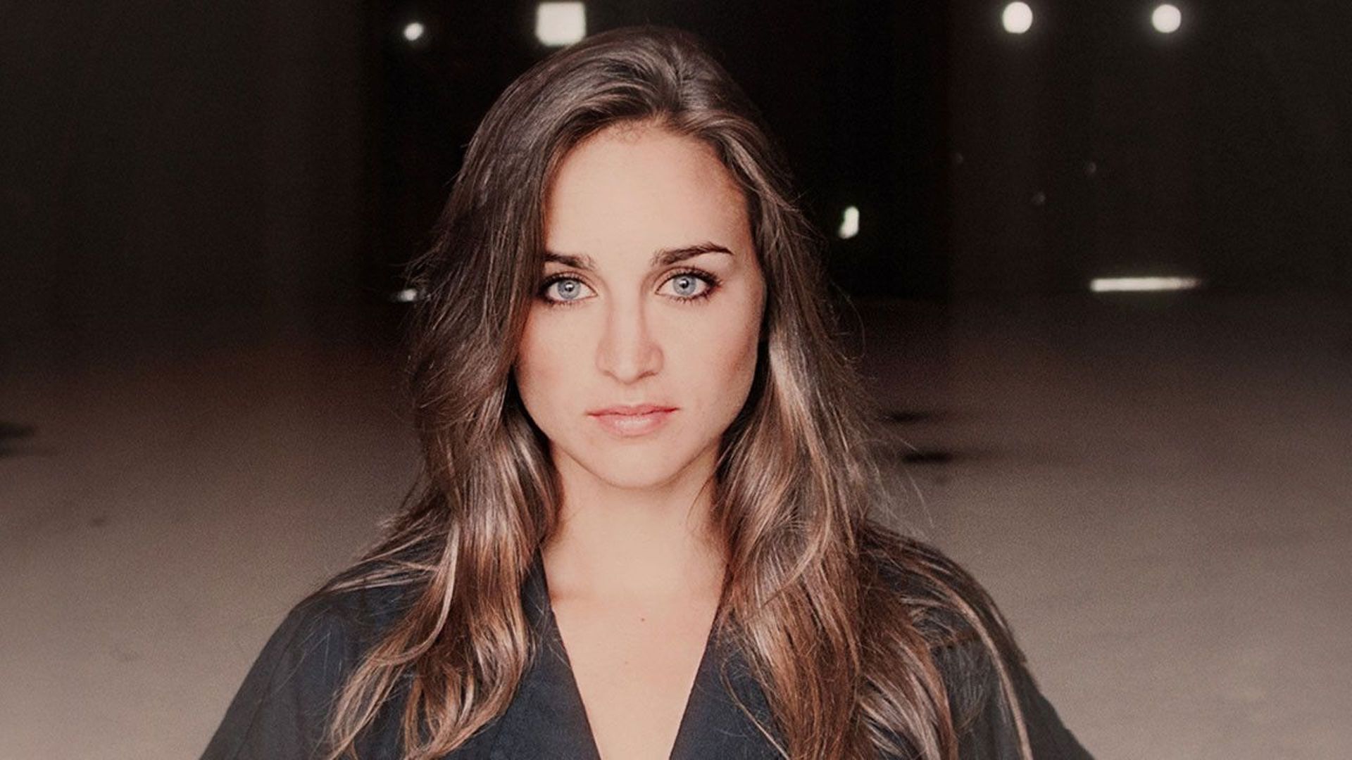 Typh Barrow place son nouveau single sous le signe de l'émotion