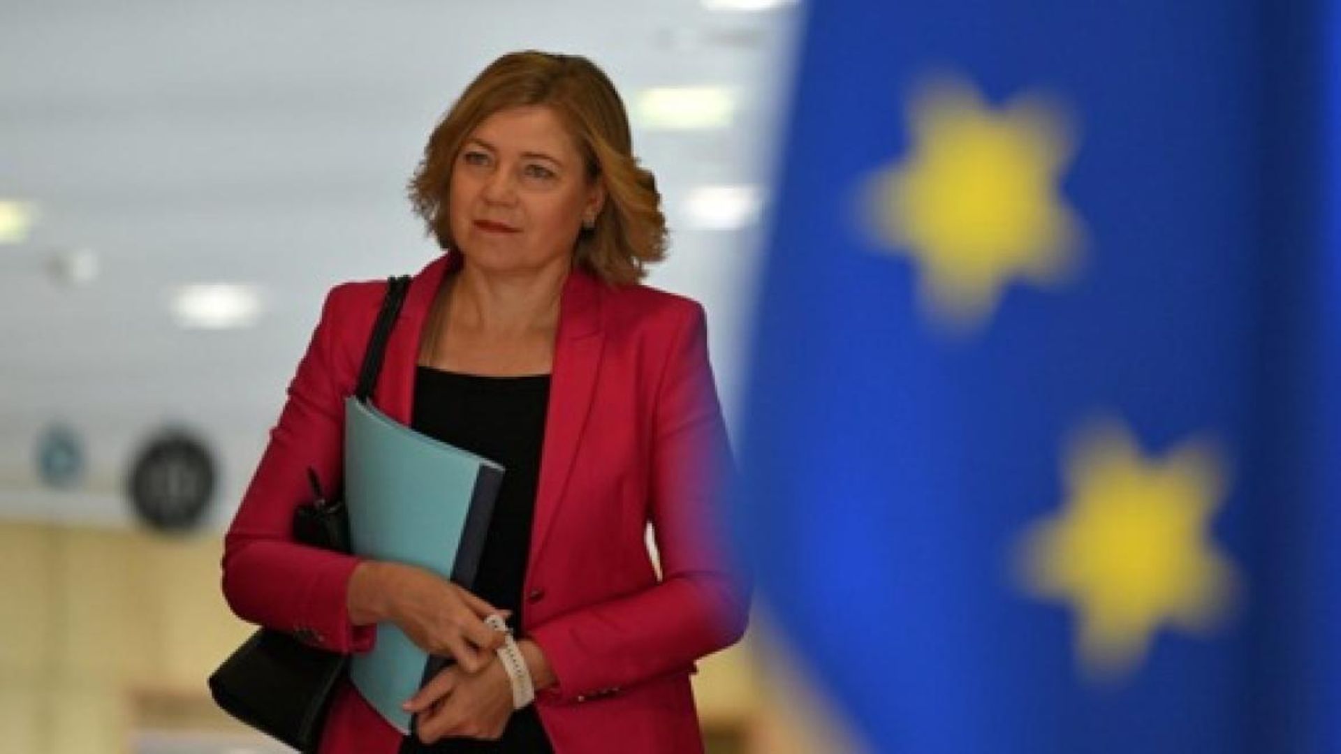 L’Union Européenne lance un prototype d’application pour vérifier l’âge ...