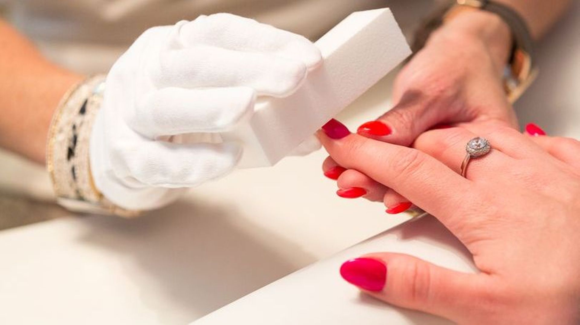 Ville de Bruxelles: les nails shops redynamisent la galerie du centre ...