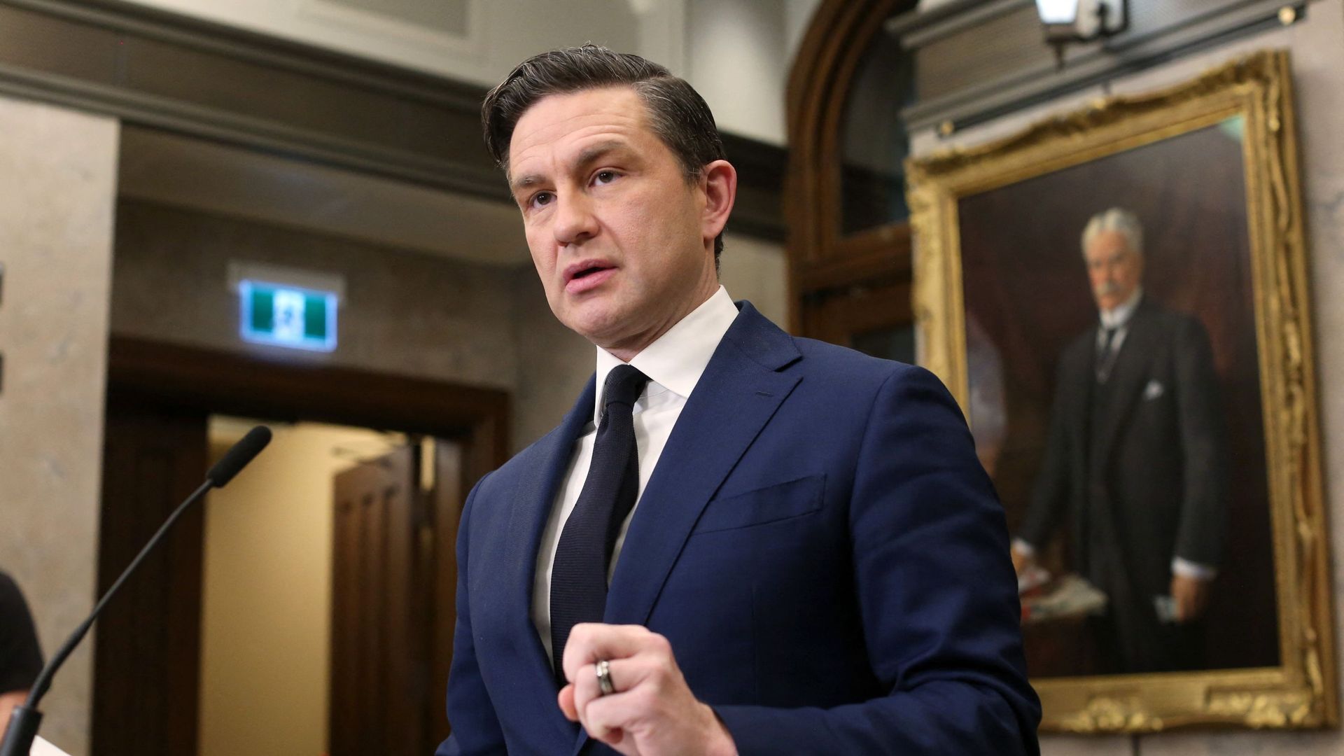 Elections au Canada : qui est Pierre Poilievre, le candidat ...