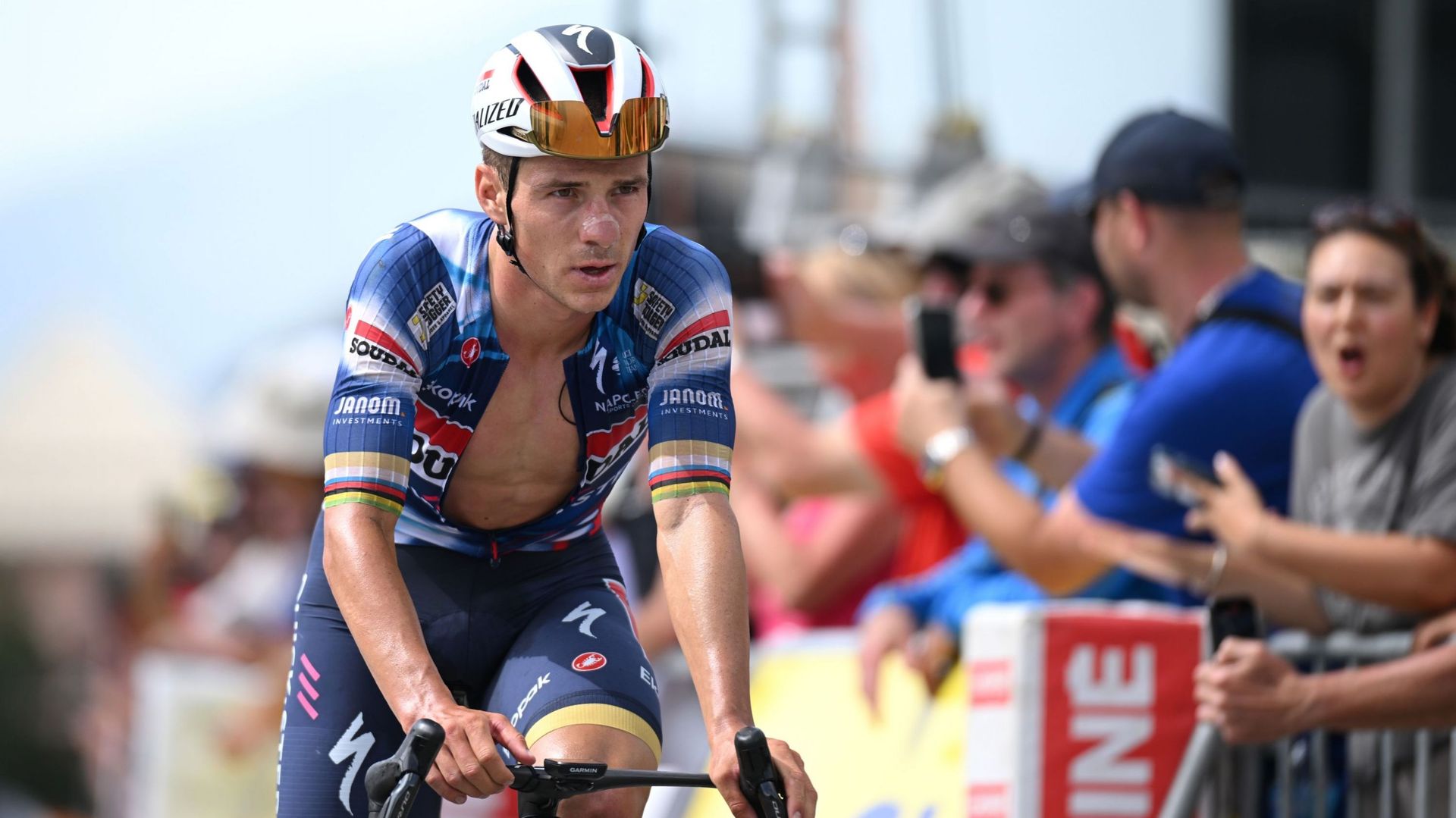 Tour de France : Remco Evenepoel se confie au sommet du Col de la Loze, le point culminant du ...