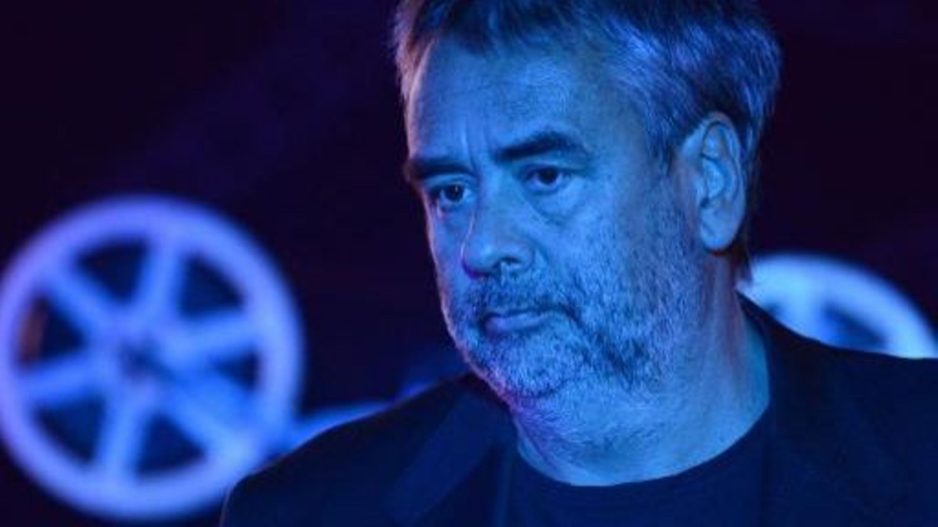 Luc Besson réinvente les cinémas pour en faire de vrais lieux de vie ...