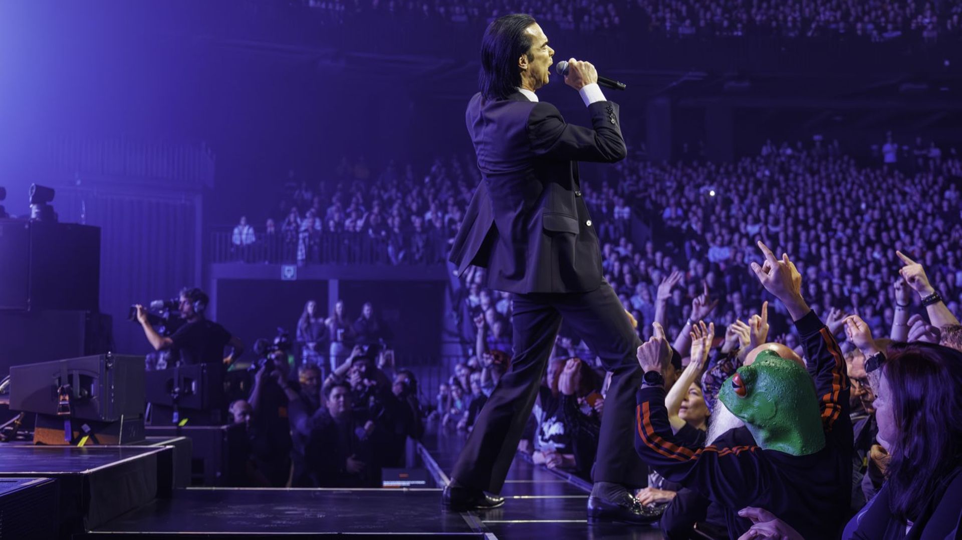 Nick Cave en concert à Anvers : retour sur une soirée mémorable - RTBF ...