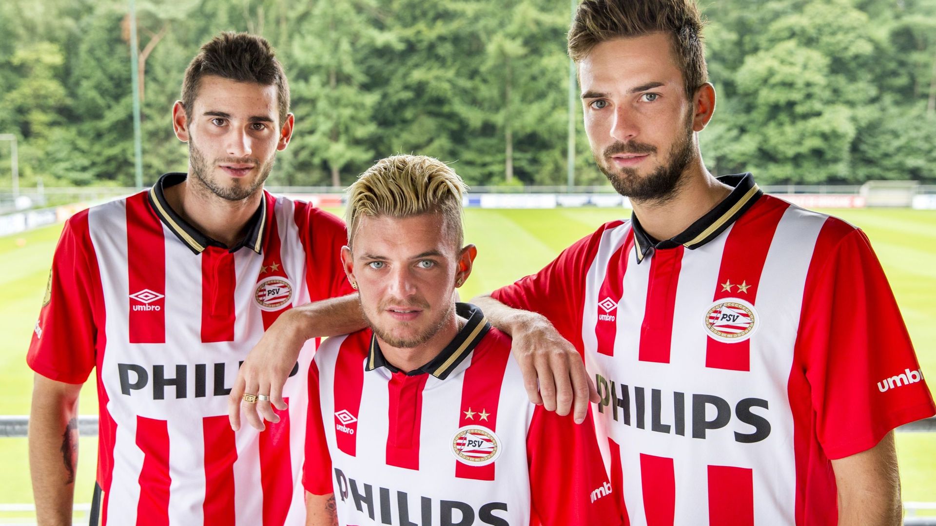 Le PSV de Lestienne élimine difficilement Cambuur en Coupe - rtbf.be