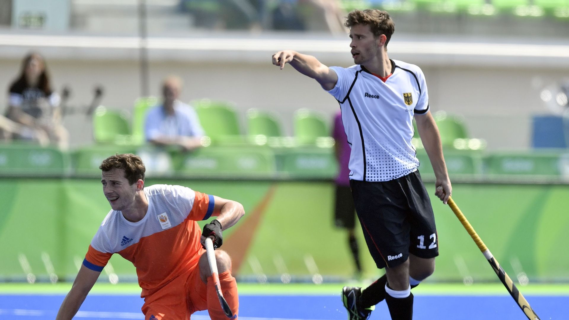 L'interdiction de jouer du Néerlandais Sander Baart avec l'Antwerp ...