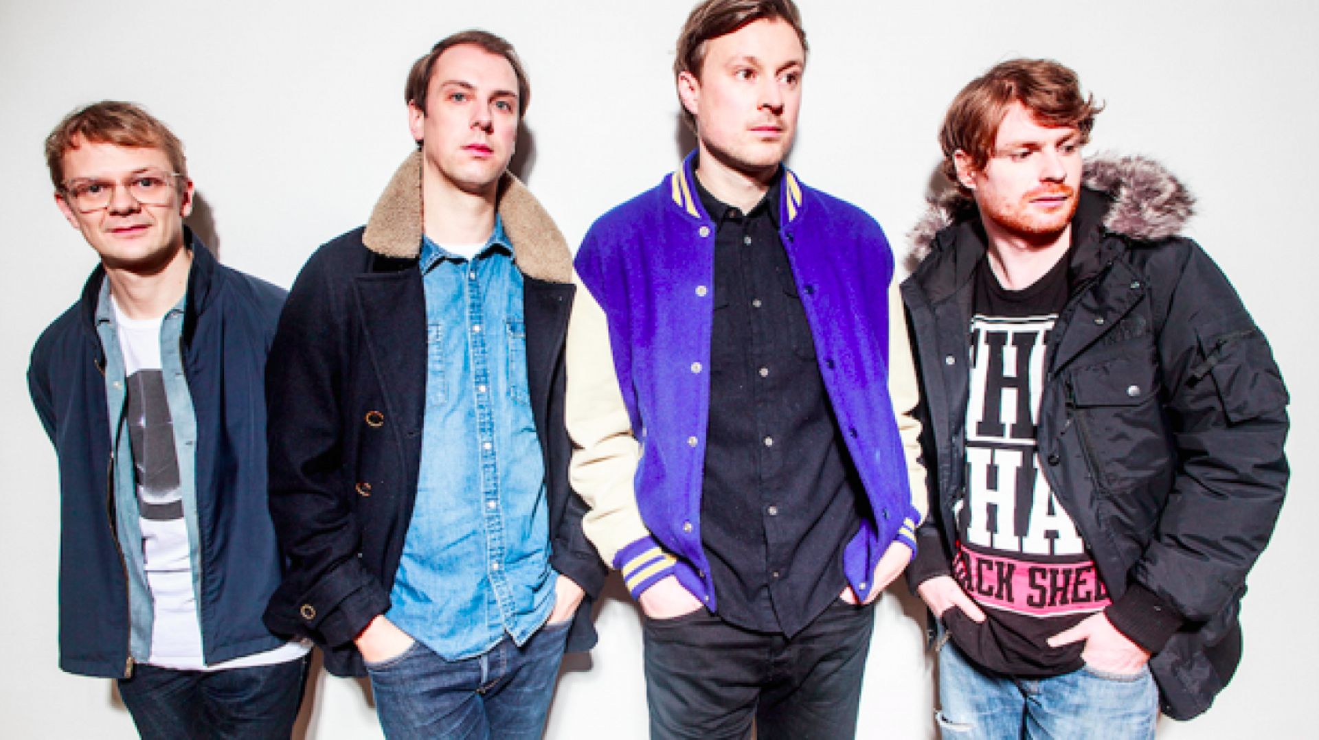 Django Django dévoile un nouvel extrait sautillant du futur album ...