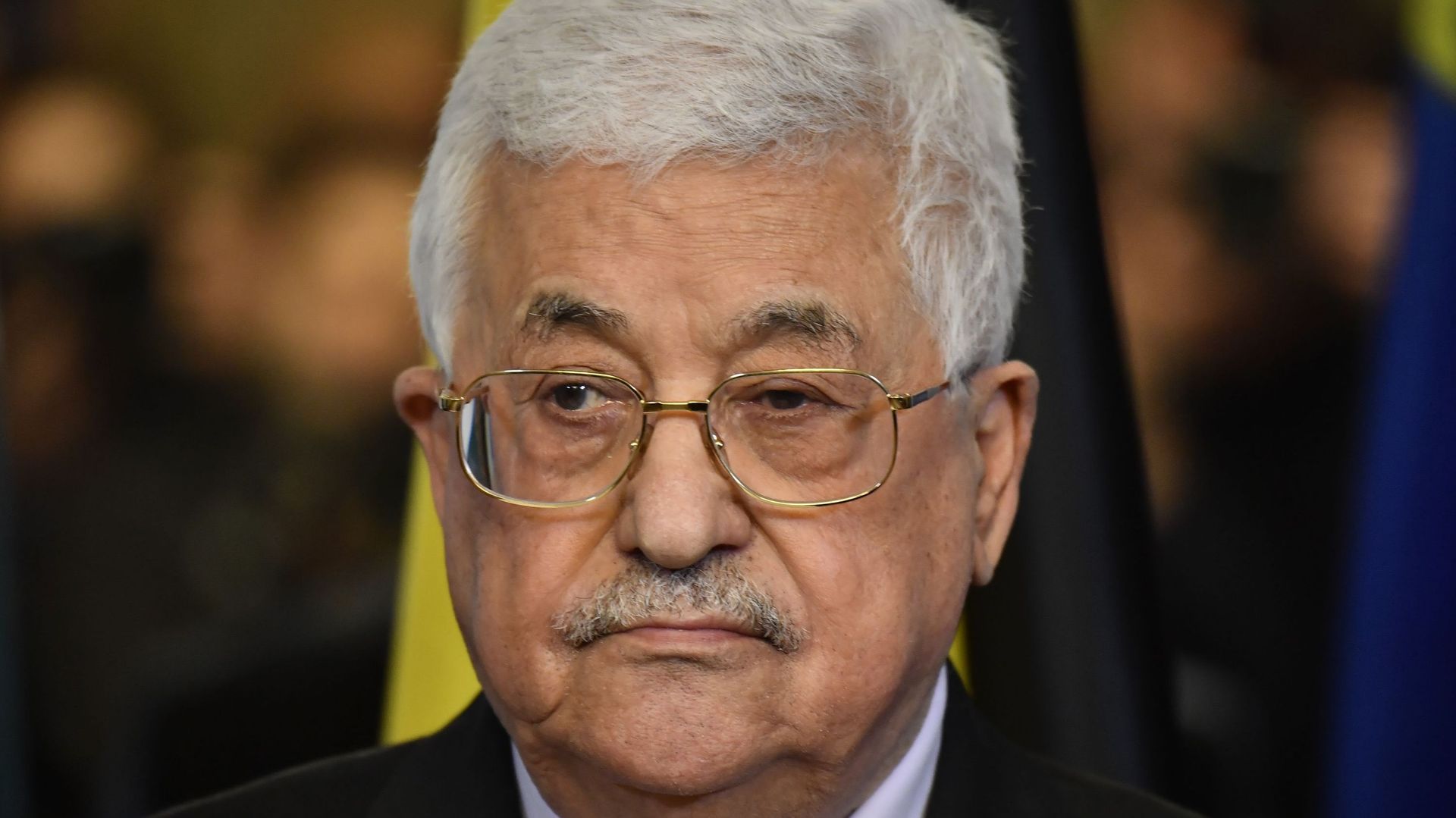 Donald Trump va s'entretenir avec Mahmoud Abbas par téléphone - RTBF Actus