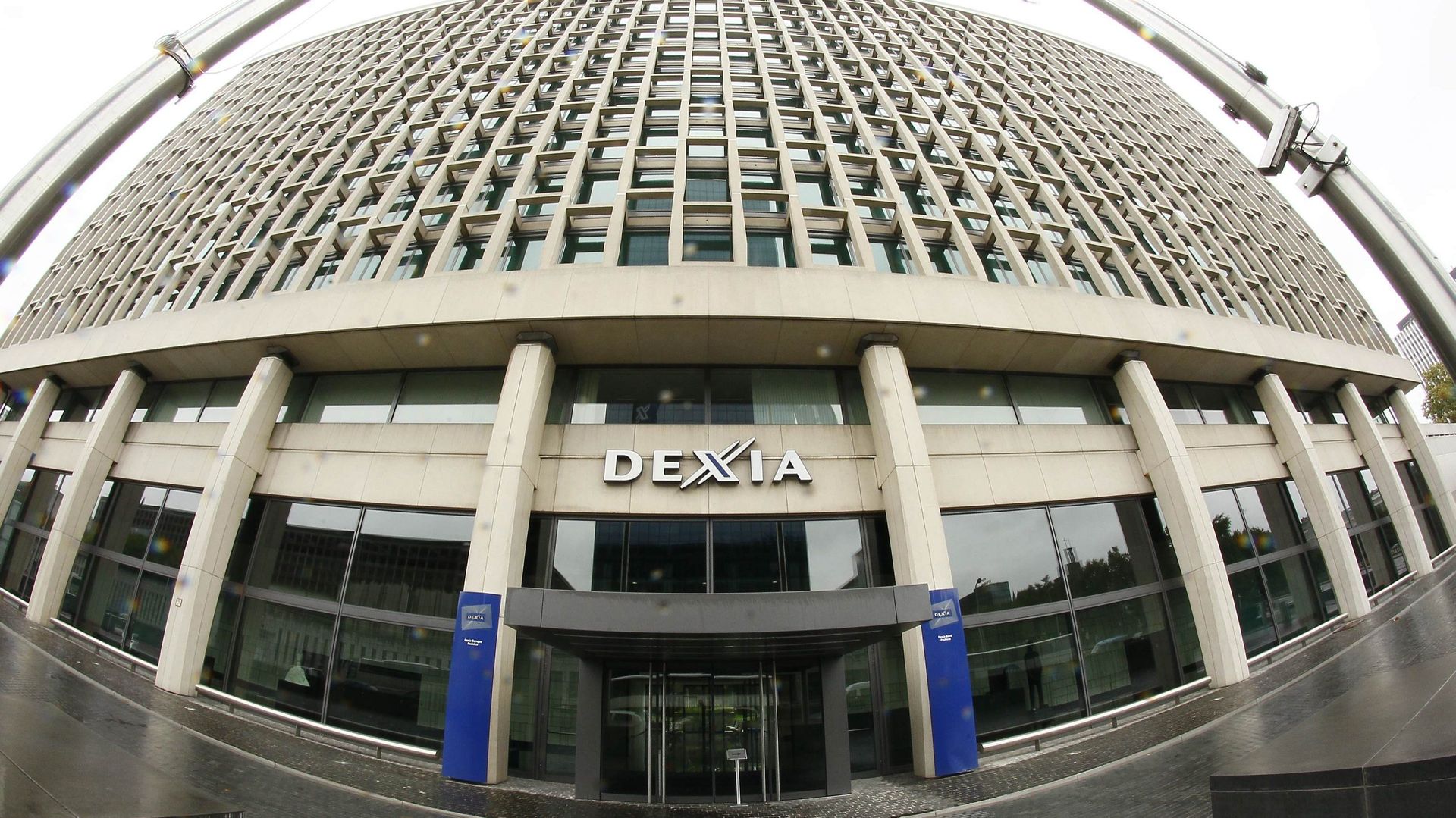 Dexia: Fitch abaisse la note de la dette subordonnée - RTBF Actus