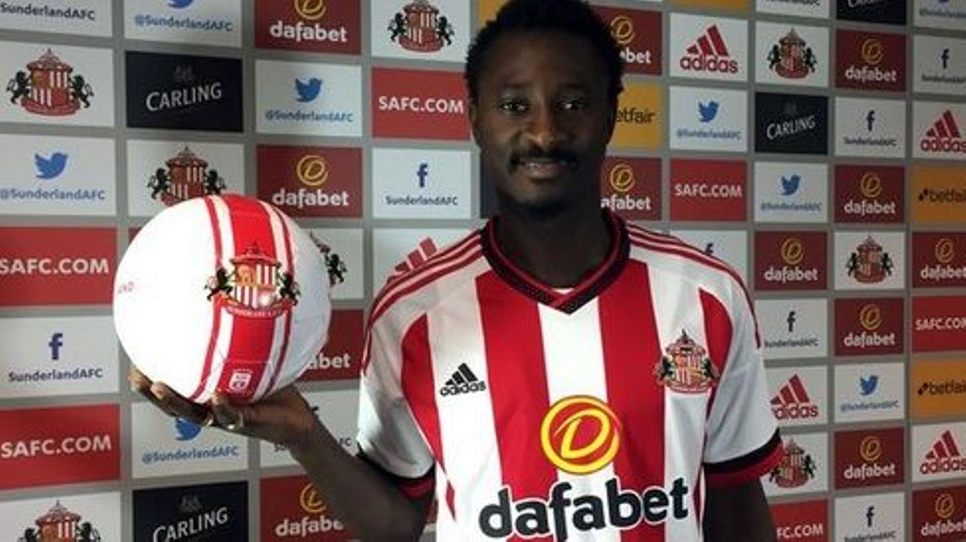 Dame N'Doye prêté à Sunderland pour le reste de la saison - RTBF Actus