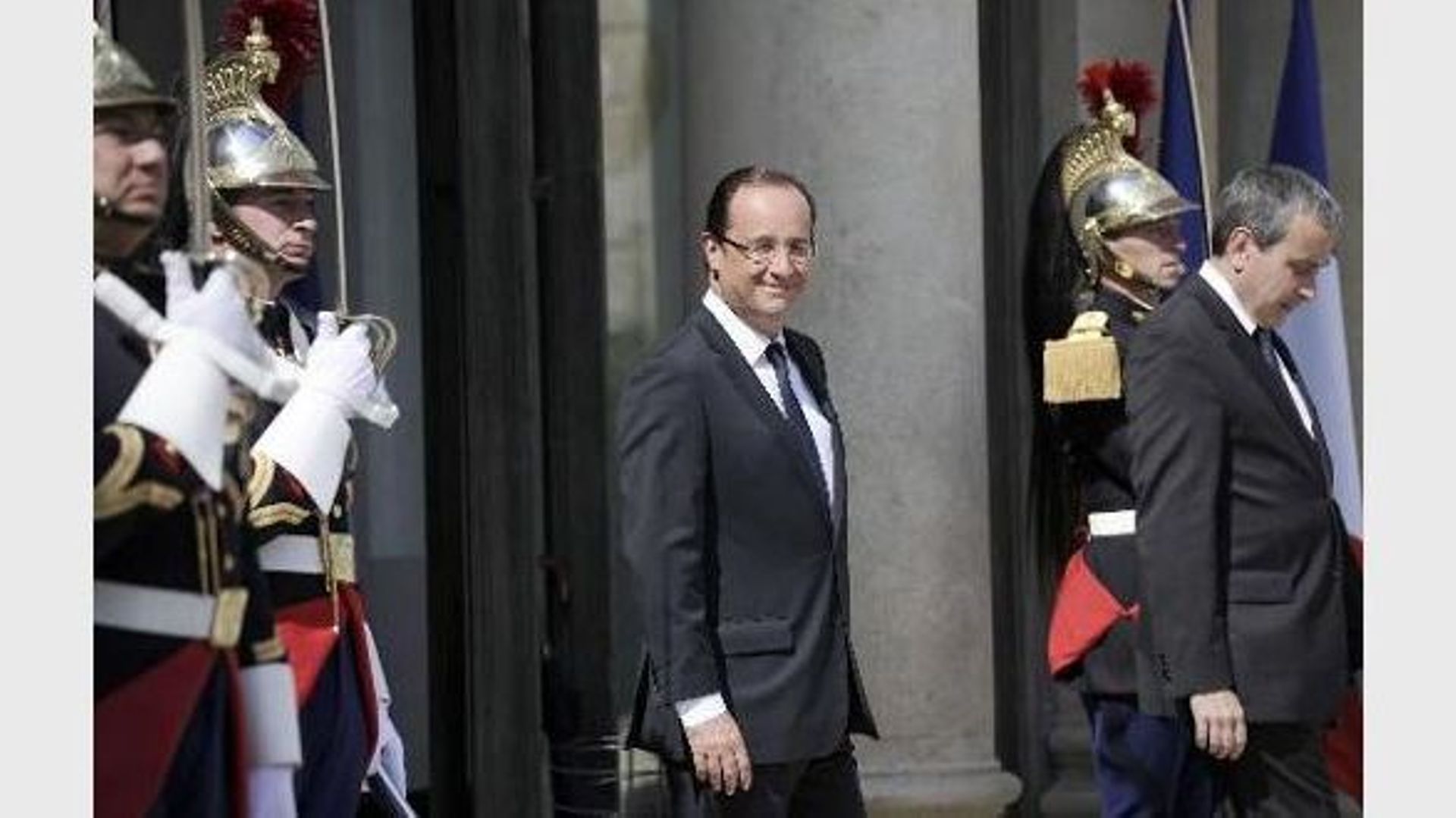 Carnet de campagne : François Hollande, le portrait officiel - RTBF Actus