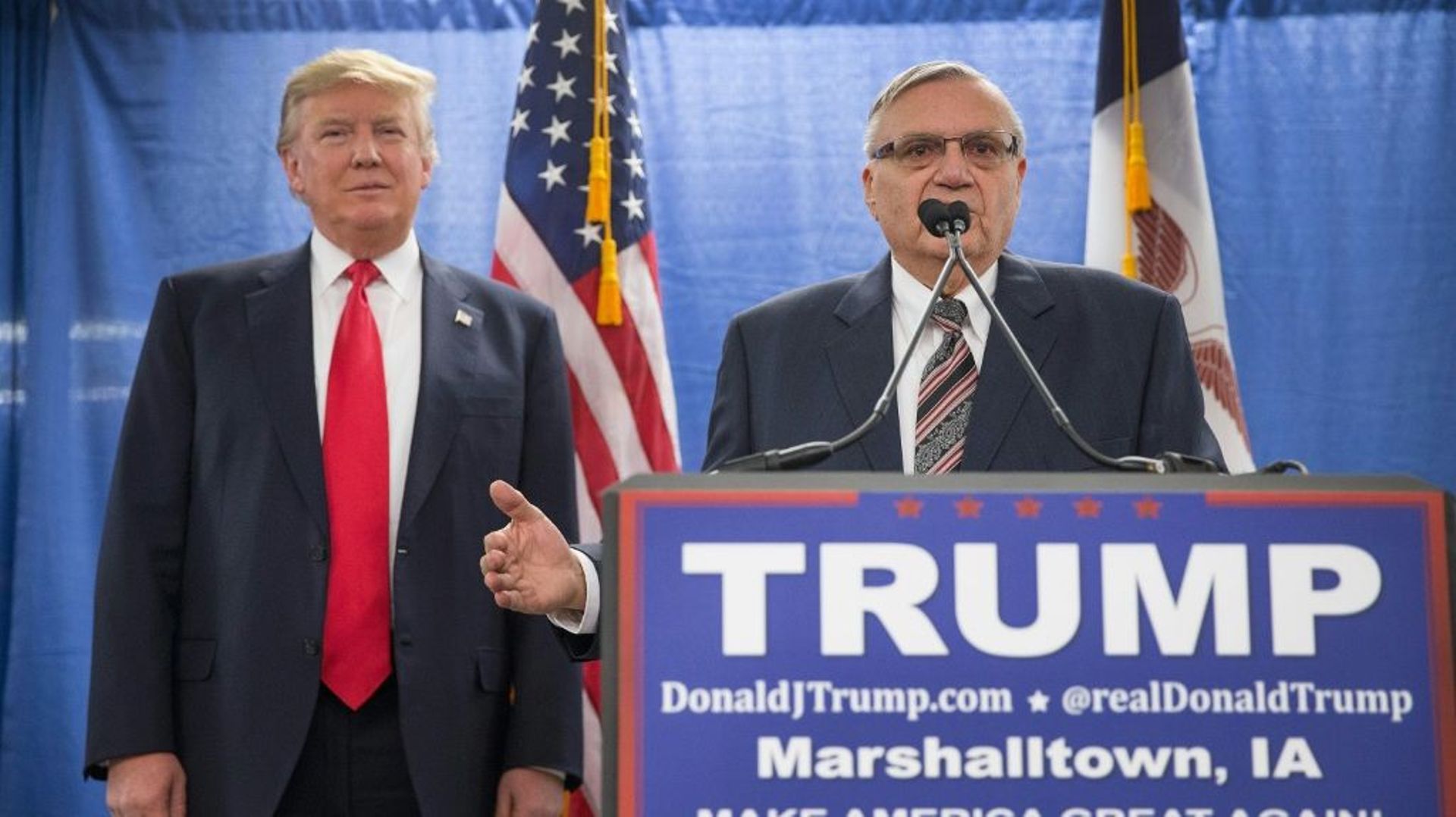 Le président Trump gracie le très controversé shérif Arpaio, condamné ... Le président Trump gracie le très controversé shérif Arpaio, condamné ...