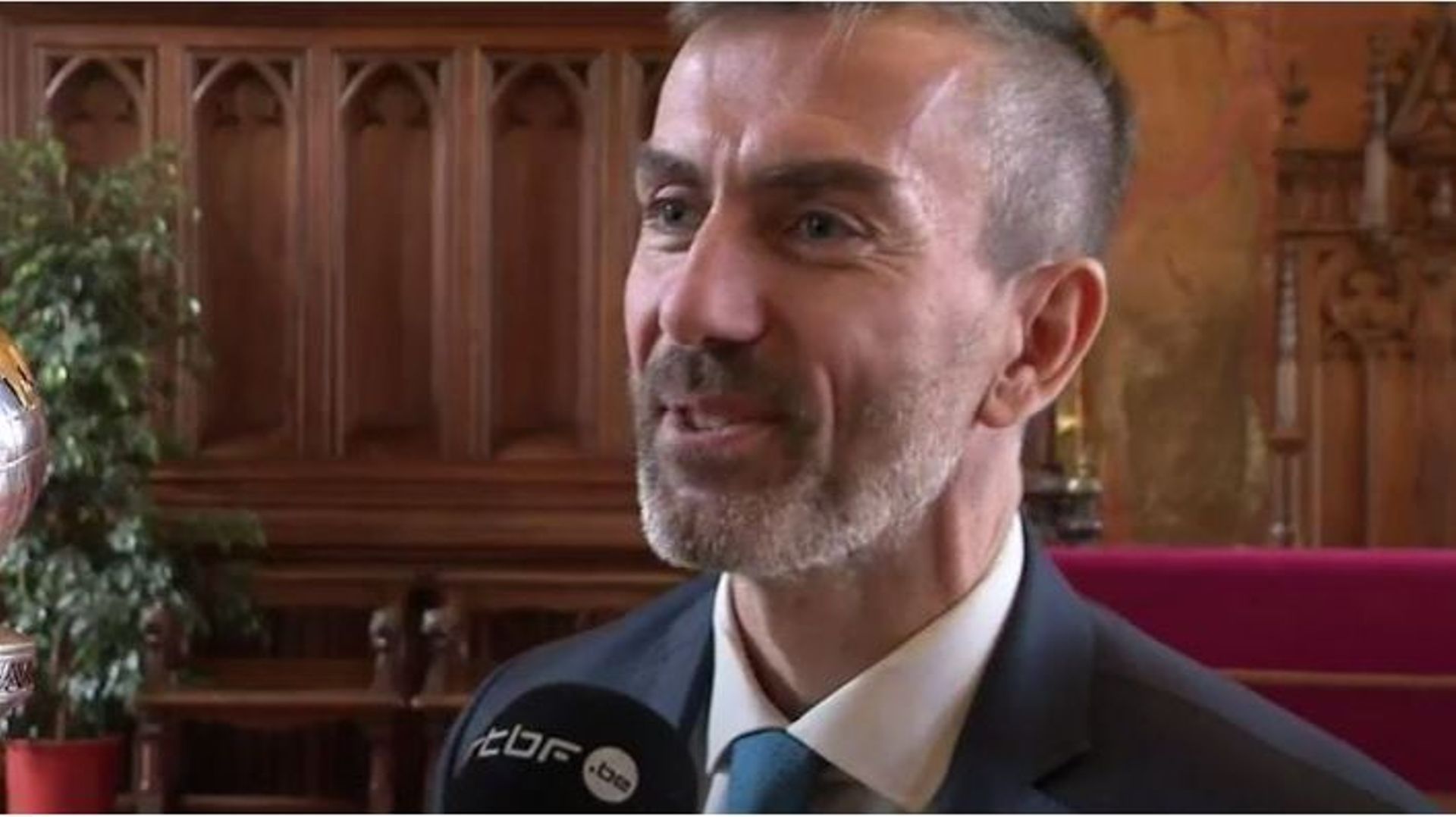 'Ébahi' par la Grand Place, Coudron est un président 'euphorique ...