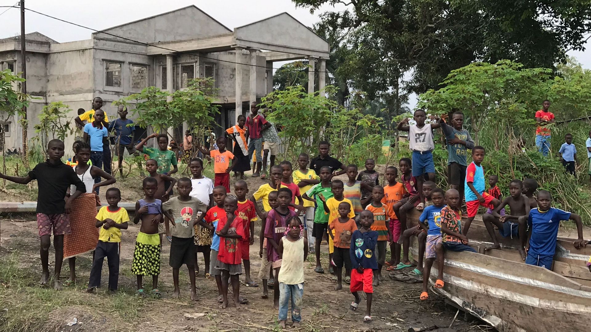 Des milliers de réfugiés au Congo-Brazzaville pour fuir les violences ...