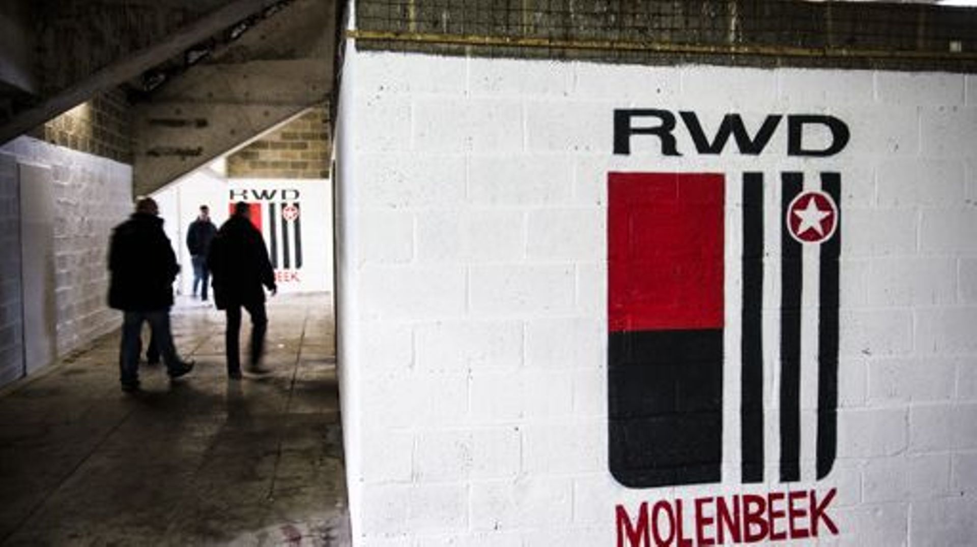 L'espoir irlandais Tayo Adaramola prêté au RWDM par Crystal Palace ...