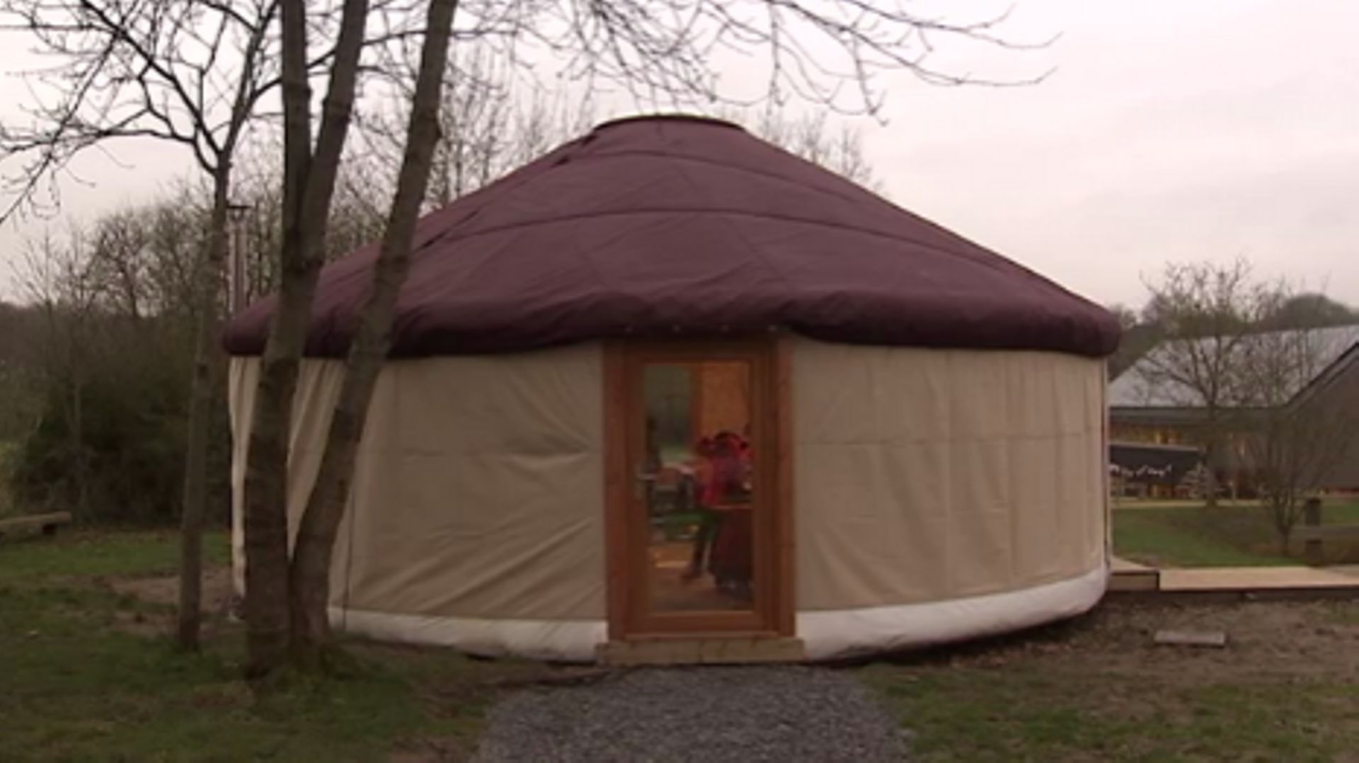 Yourte, roulotte, tiny house: que dit la loi? - RTBF Actus
