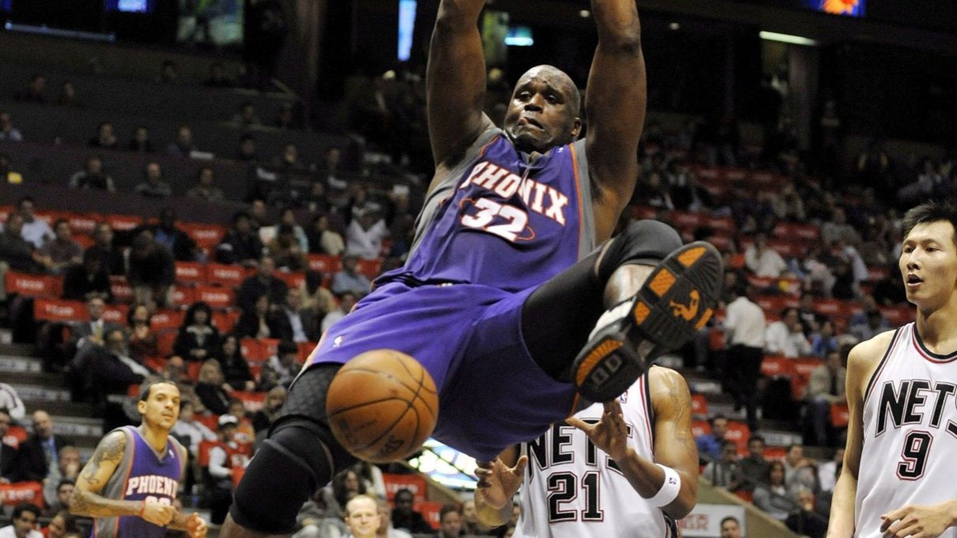 Le Shaq fait son show : vidéos ! - RTBF Actus