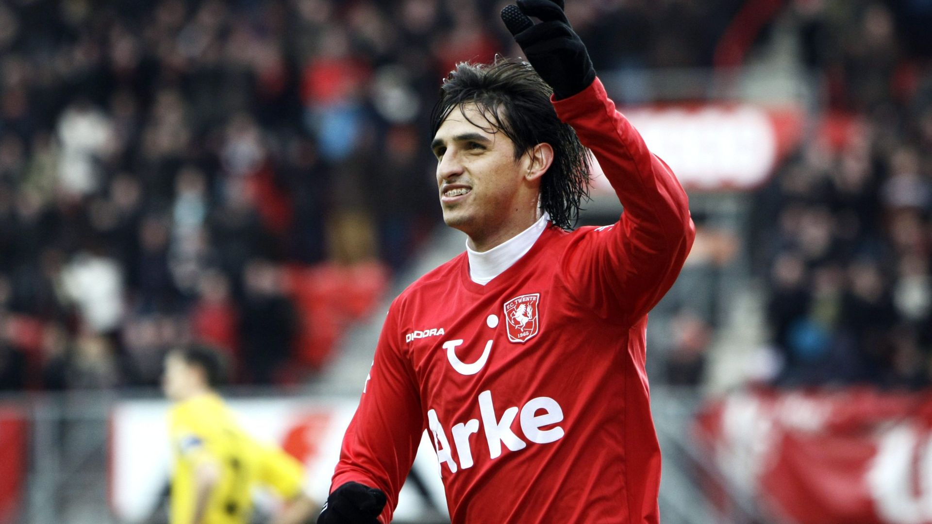 Bryan Ruiz passe de Twente à Fulham - RTBF Actus