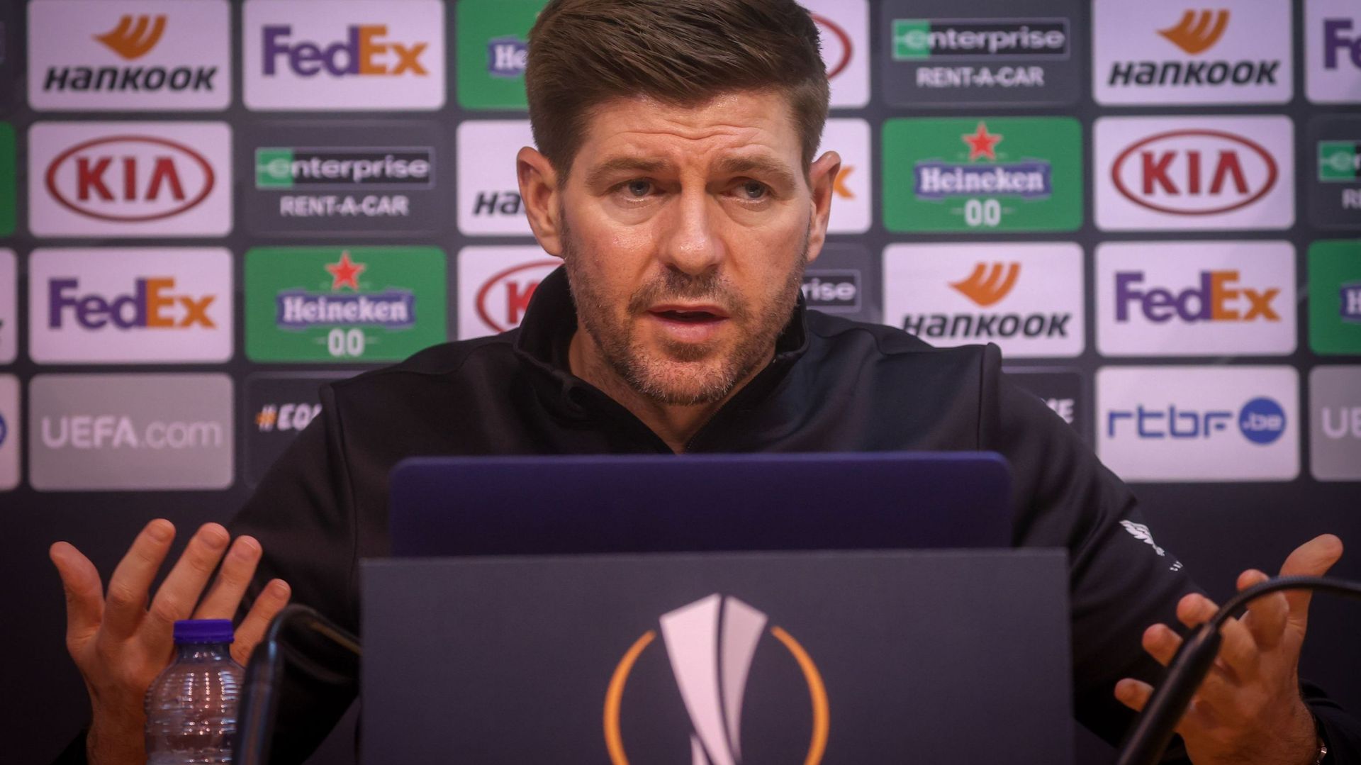 Steven Gerrard, coach des Rangers : 'gagner au Standard serait une ...